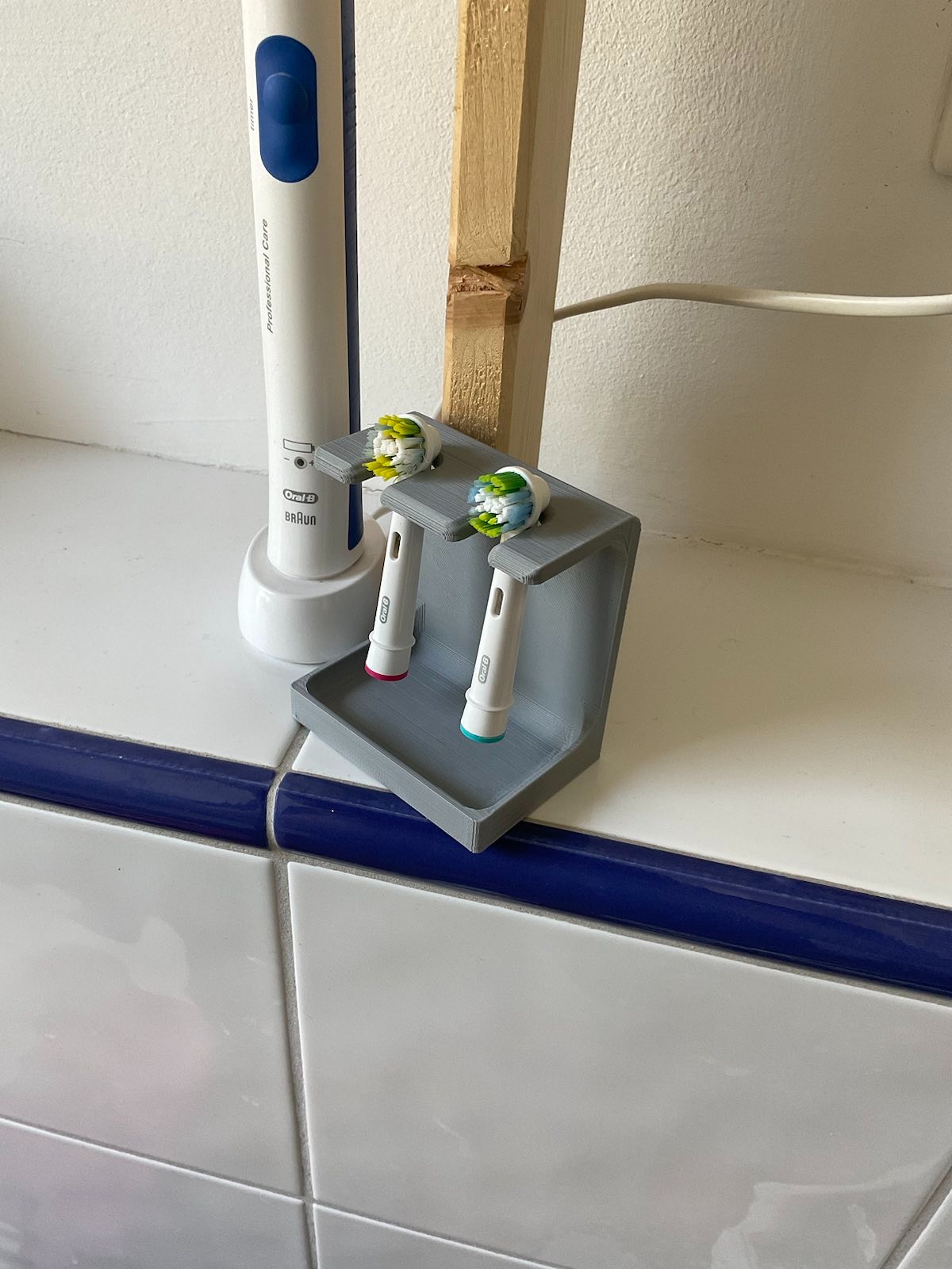 electric toothbrush holder 2 brushes by annki | Download free STL model ...