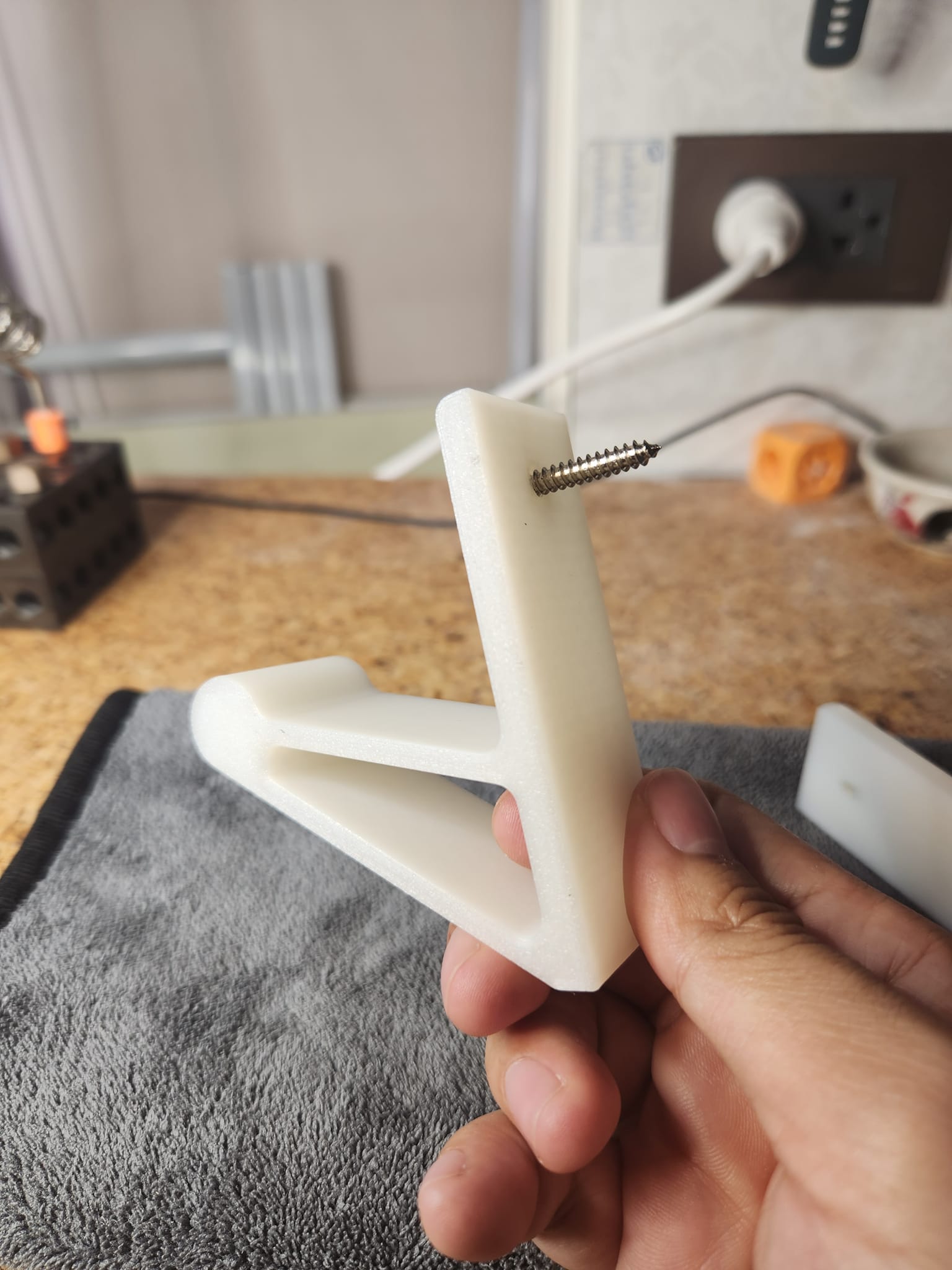 Helmet Wall Hanger by FunFunBoy | Download free STL model | Printables.com