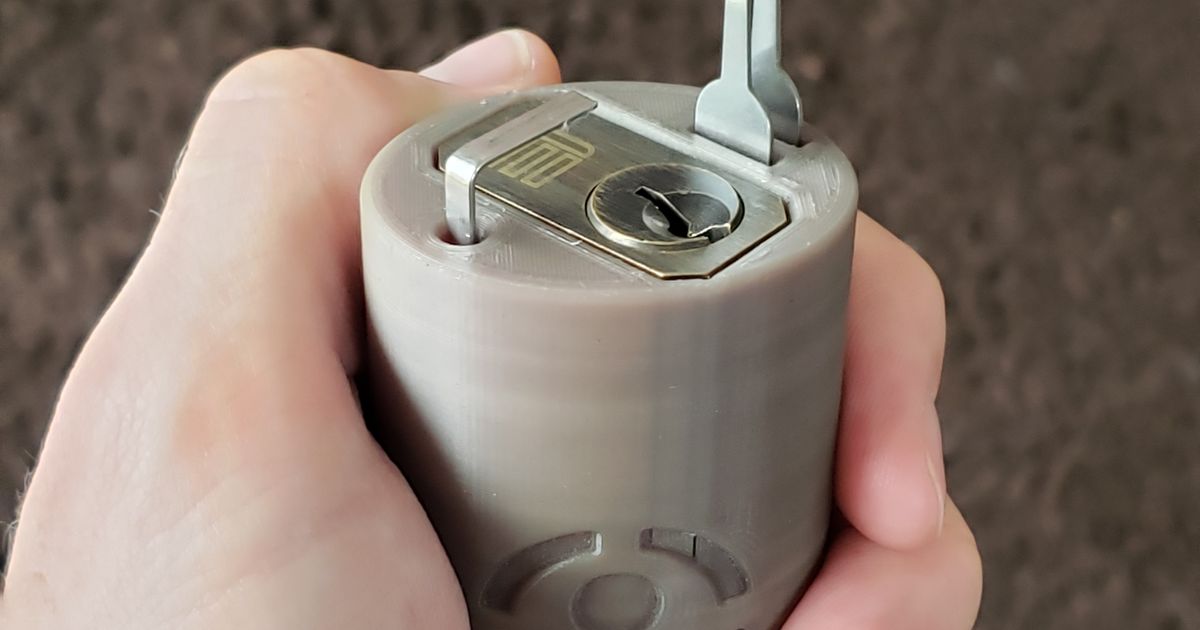 Sparrow Practice Lock Grip by wizrad | Download free STL model ...