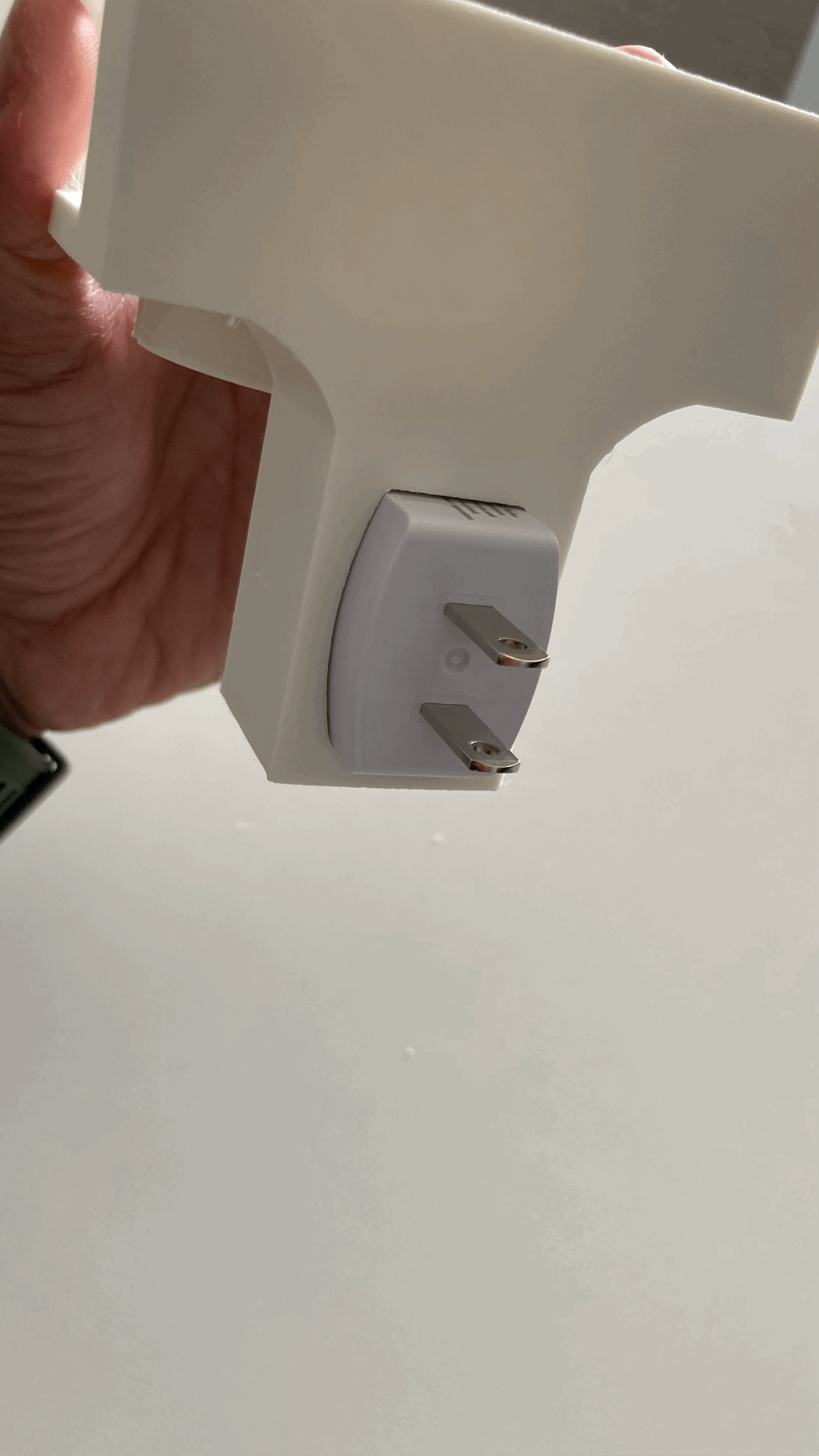 Amcrest Camera outlet mount by Jesus Chespi Rivera | Download free STL ...