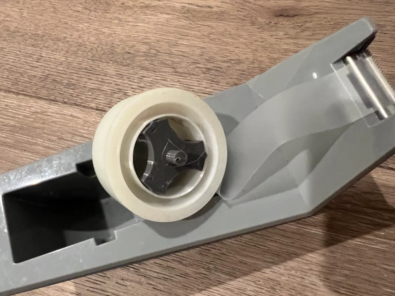 Tape Dispenser Replacement Core by Hallender | Download free STL model ...
