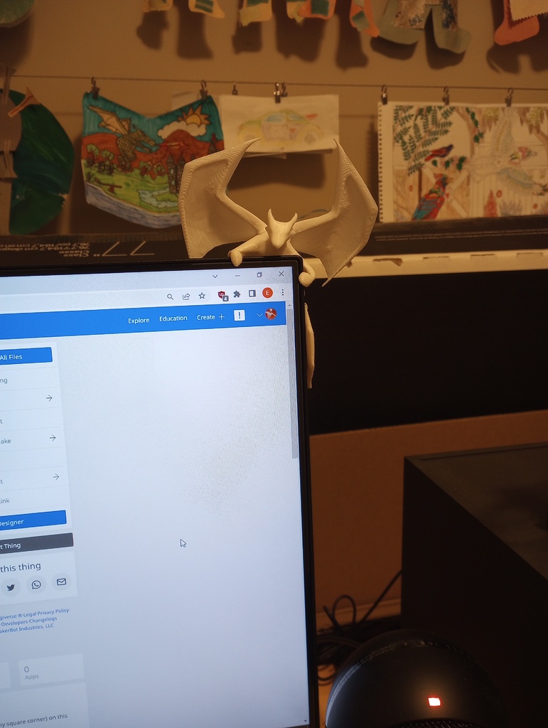 Dragon that hangs on your monitor by adeptbubbles | Download free STL ...