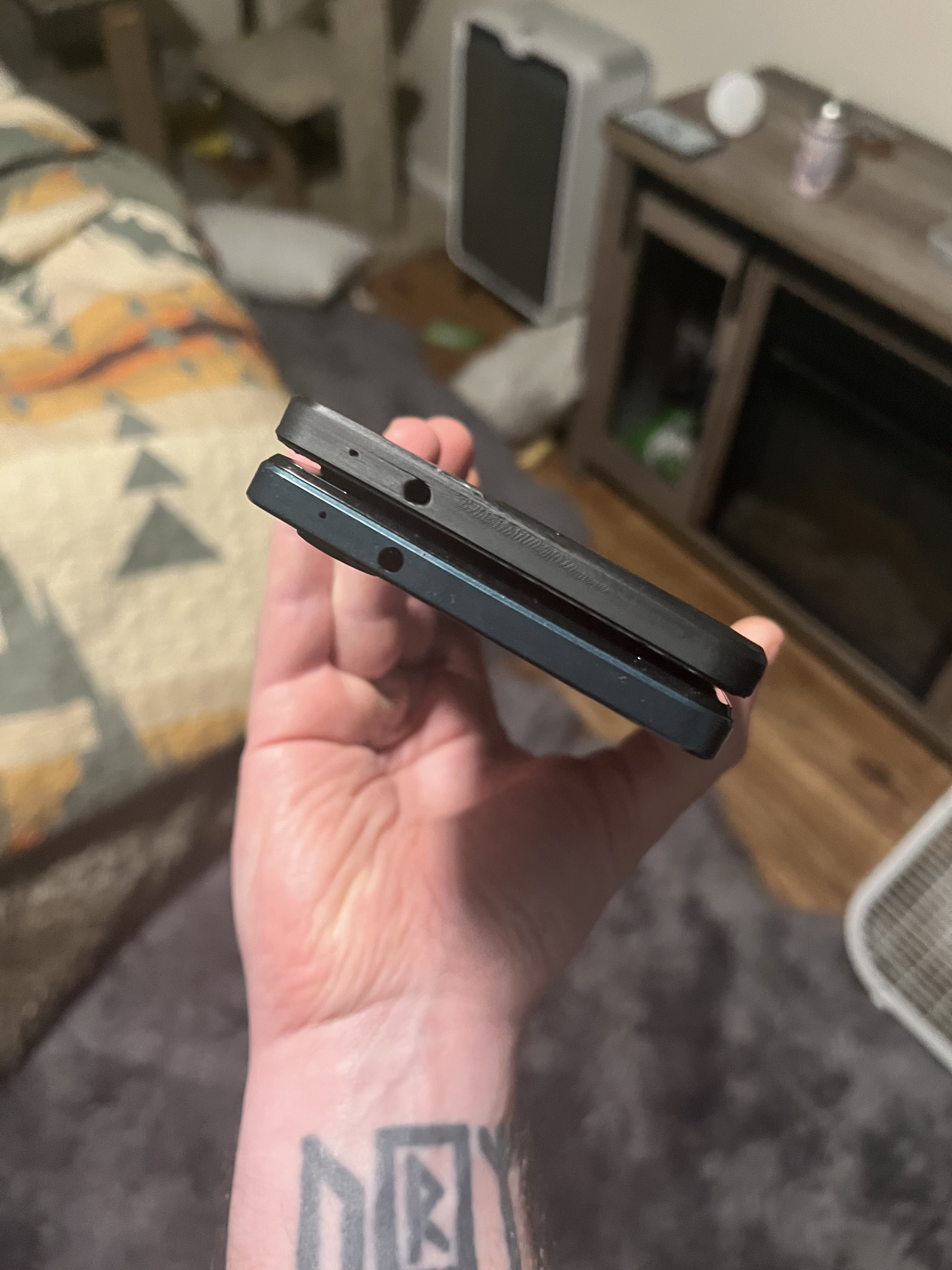 Hisense A9 EInk Smartphone by Matt Wisniewski | Download free STL model ...