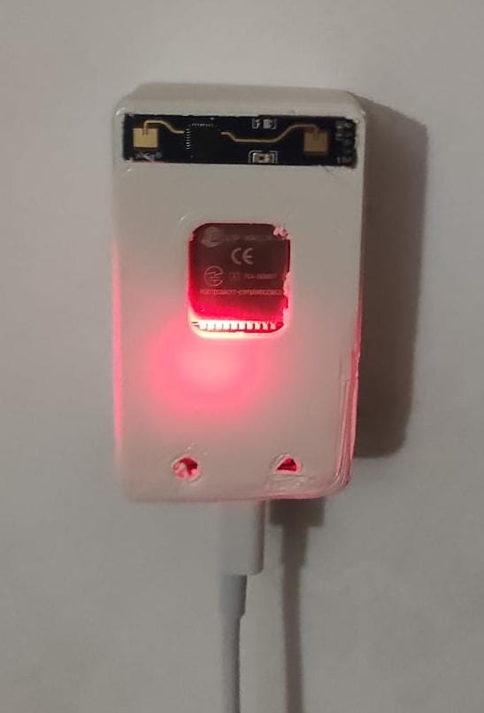 ESP 32 Universal Case (with sensors) by malorezzanzo | Download free ...