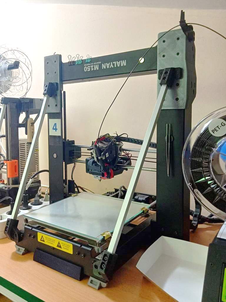 Malyan M150 frame Z extension by baobab_pig | Download free STL model ...