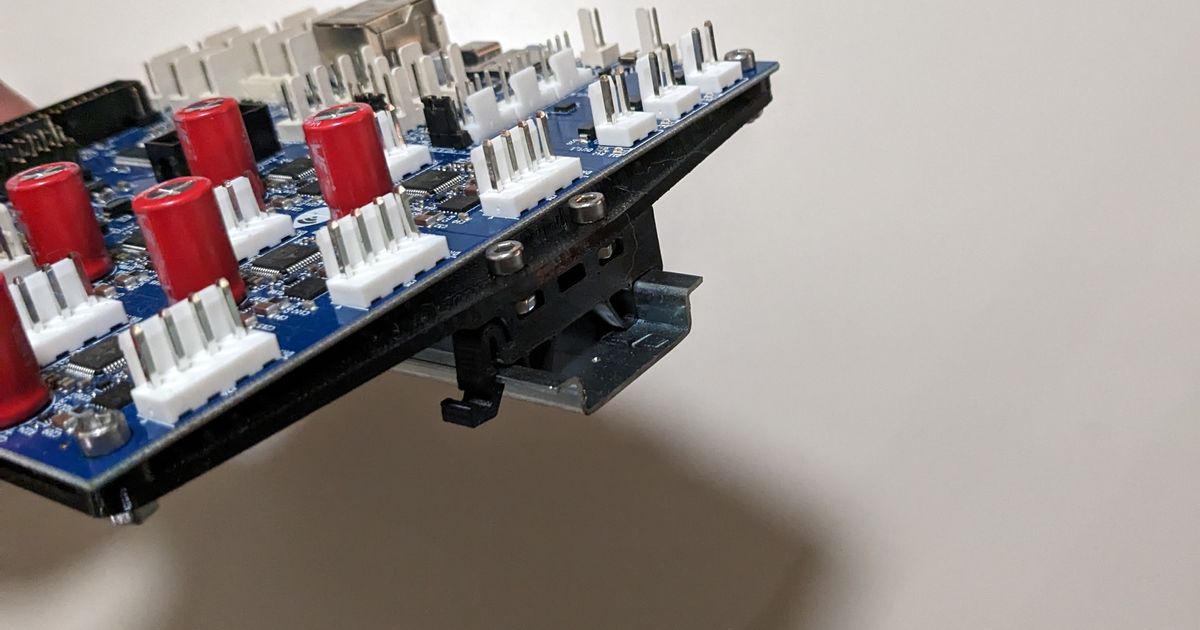 Duet3 6HC DIN Mount by Hannah | Download free STL model | Printables.com