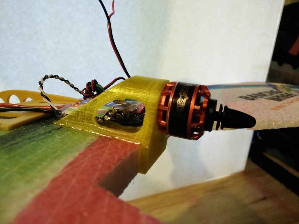 Delta Wing motor mount (1806, 2204, 2205+) with foam grip by DonJakobo ...