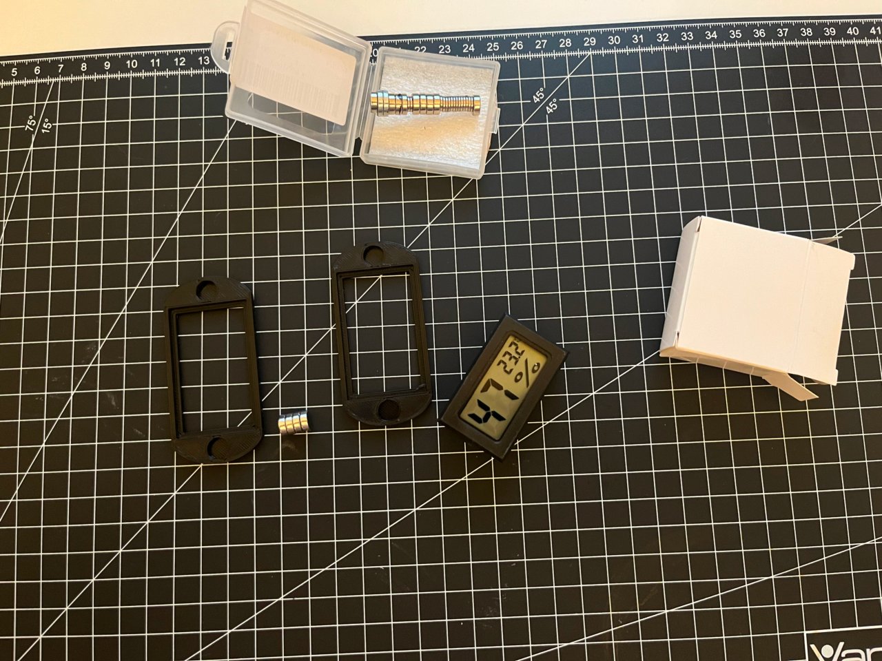 Magnetic rectangular hygrometer / thermometer mount by Mici | Download ...