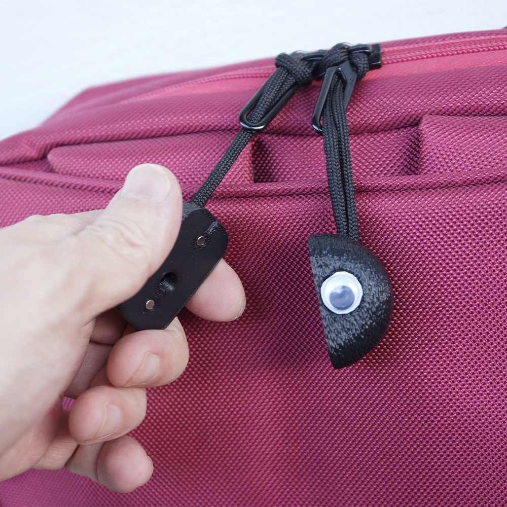 Zipper Pull - Soot Sprite (Susuwatari) by Whadup | Download free STL ...