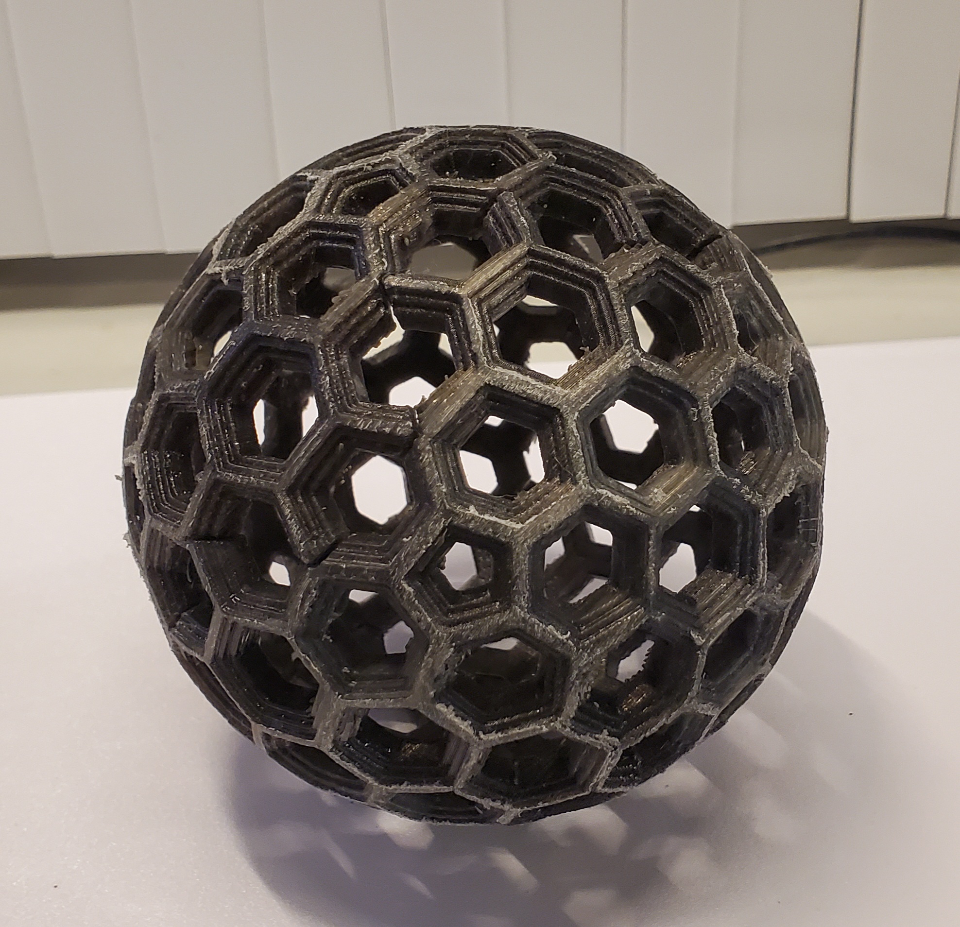 Honeycomb sphere by Antonio | Download free STL model | Printables.com