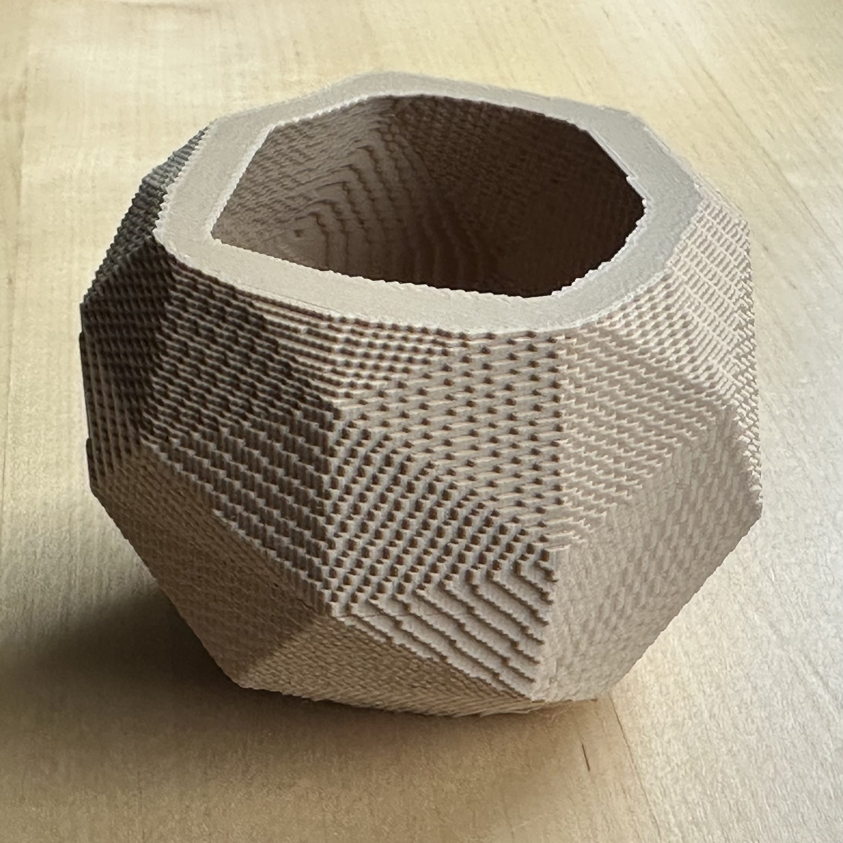 Elegant Voxelized Planters by Makerwiz | Download free STL model ...