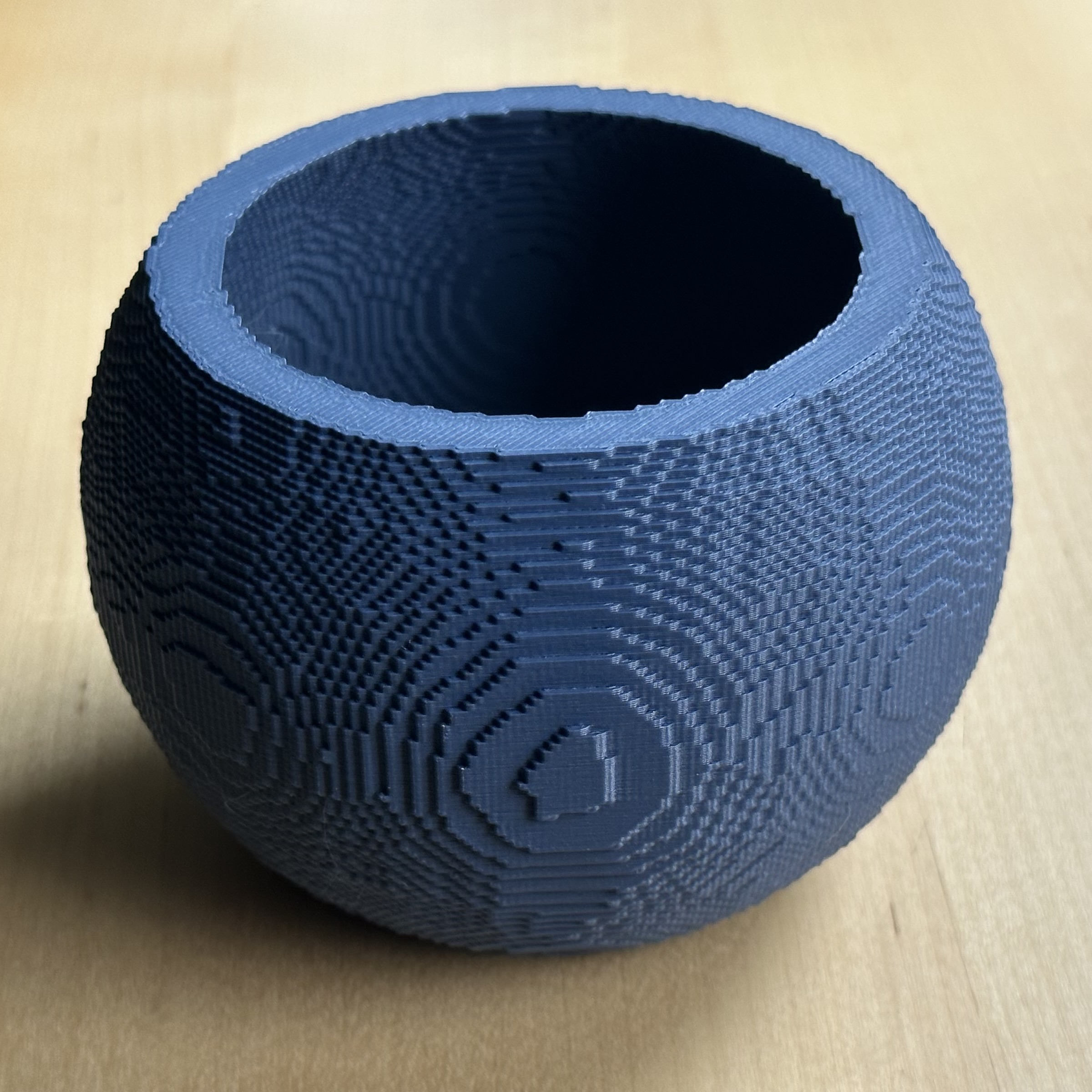 Elegant Voxelized Planters by Makerwiz | Download free STL model ...