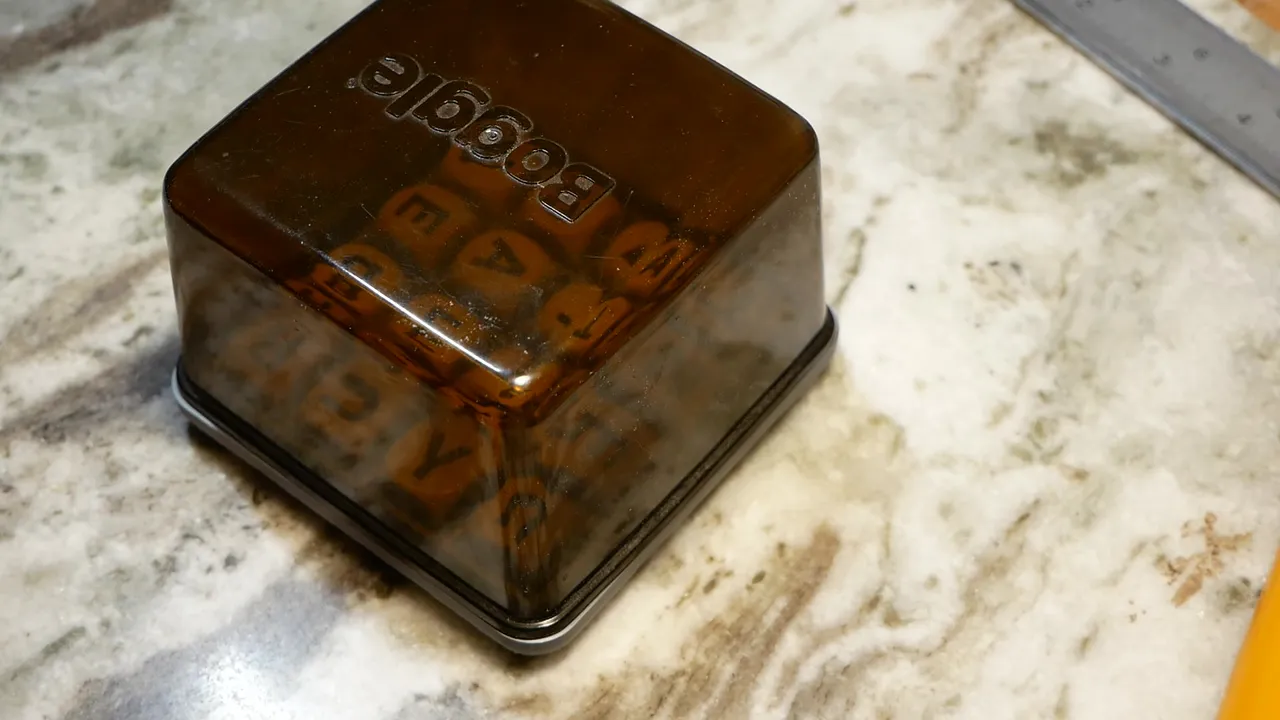 Boggle Grid Base (fits Boggle shaker) by morleykert | Download free STL ...