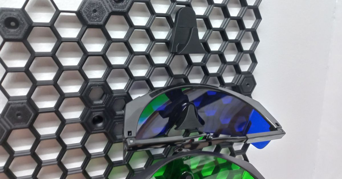 Honeycomb Storage Safety Glasses Holder (For thicker glasses) by SFer ...