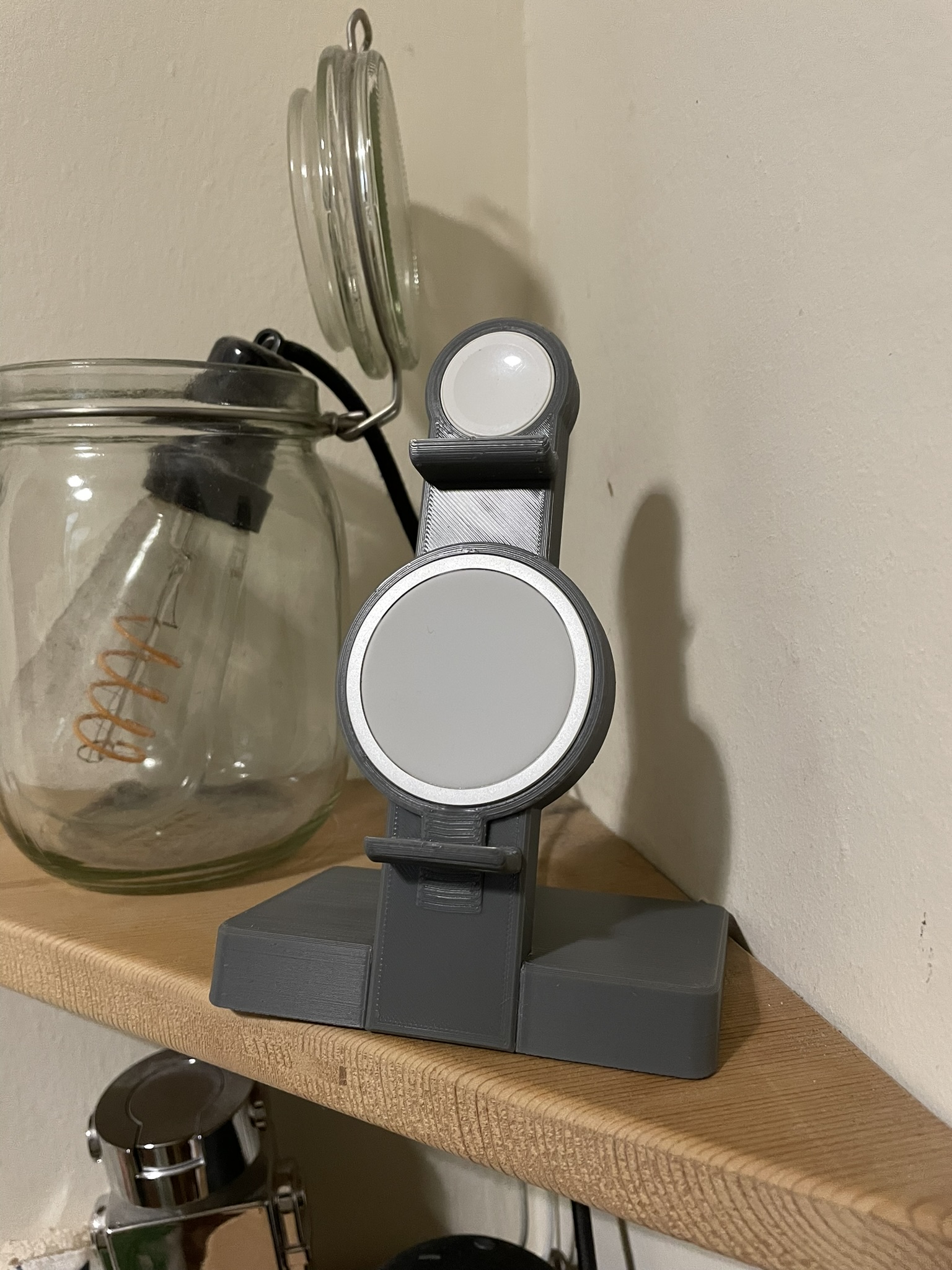 Standby mode iPhone and Apple Watch dock by Onejensen | Download free ...