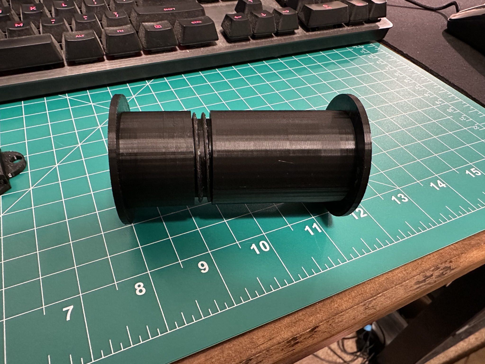 Dry Box Spool Holder by ghaobren | Download free STL model | Printables.com