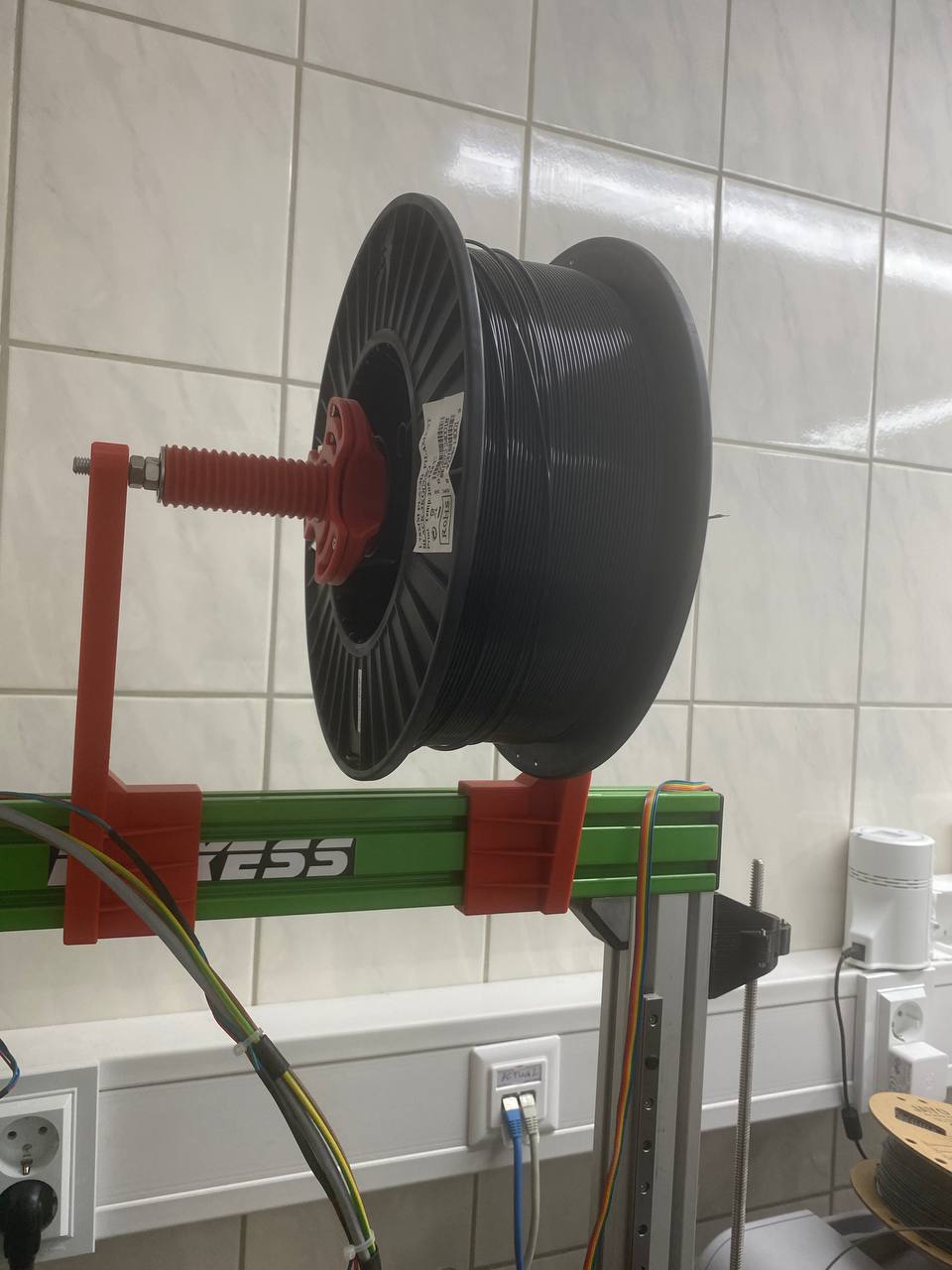 Universal filament spool holder | Rework by dgo42 | Download free STL ...