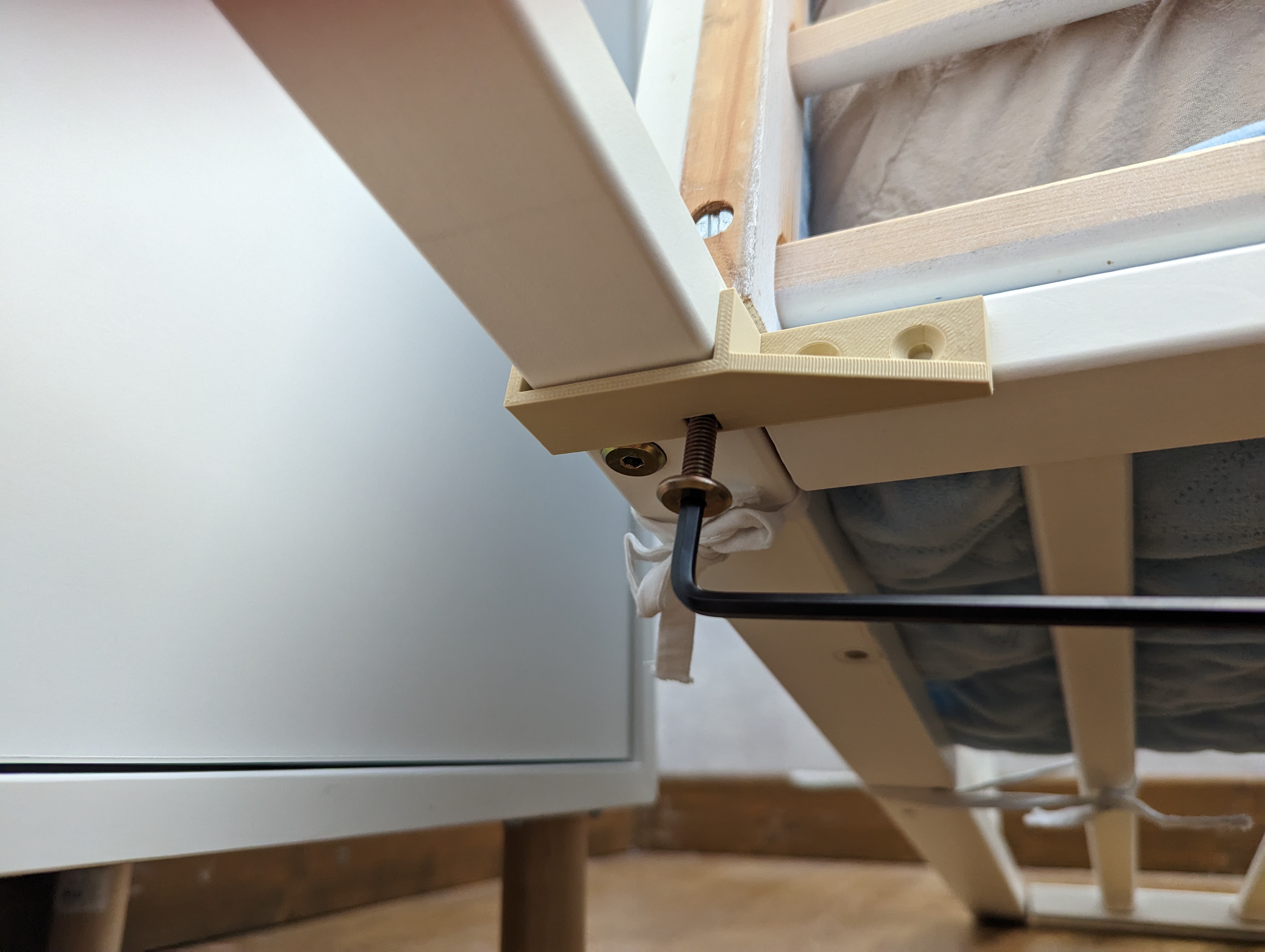 Kid's crib corner bracket by MrStolarsky | Download free STL model ...