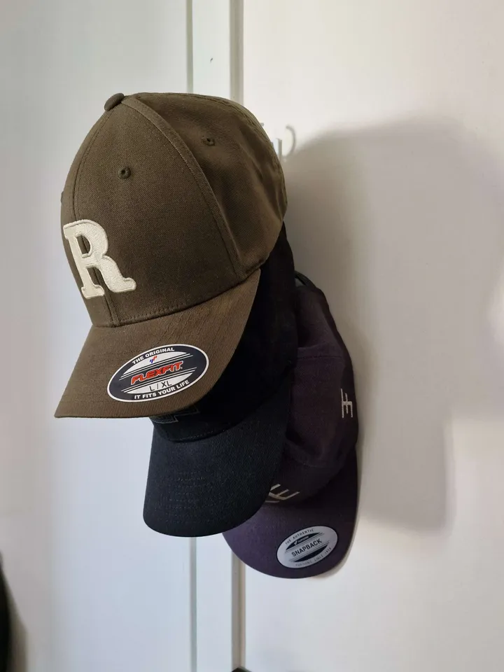 Cap Hanger by Wiikendz | Download free STL model | Printables.com