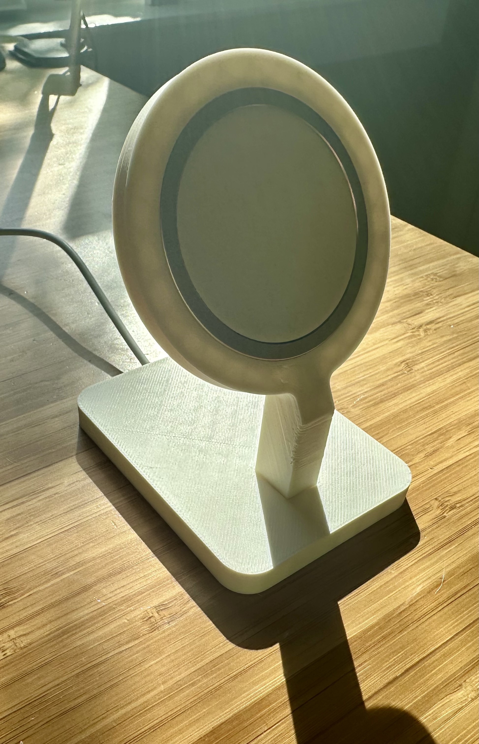 Magsafe iPhone Stand by schwa | Download free STL model | Printables.com