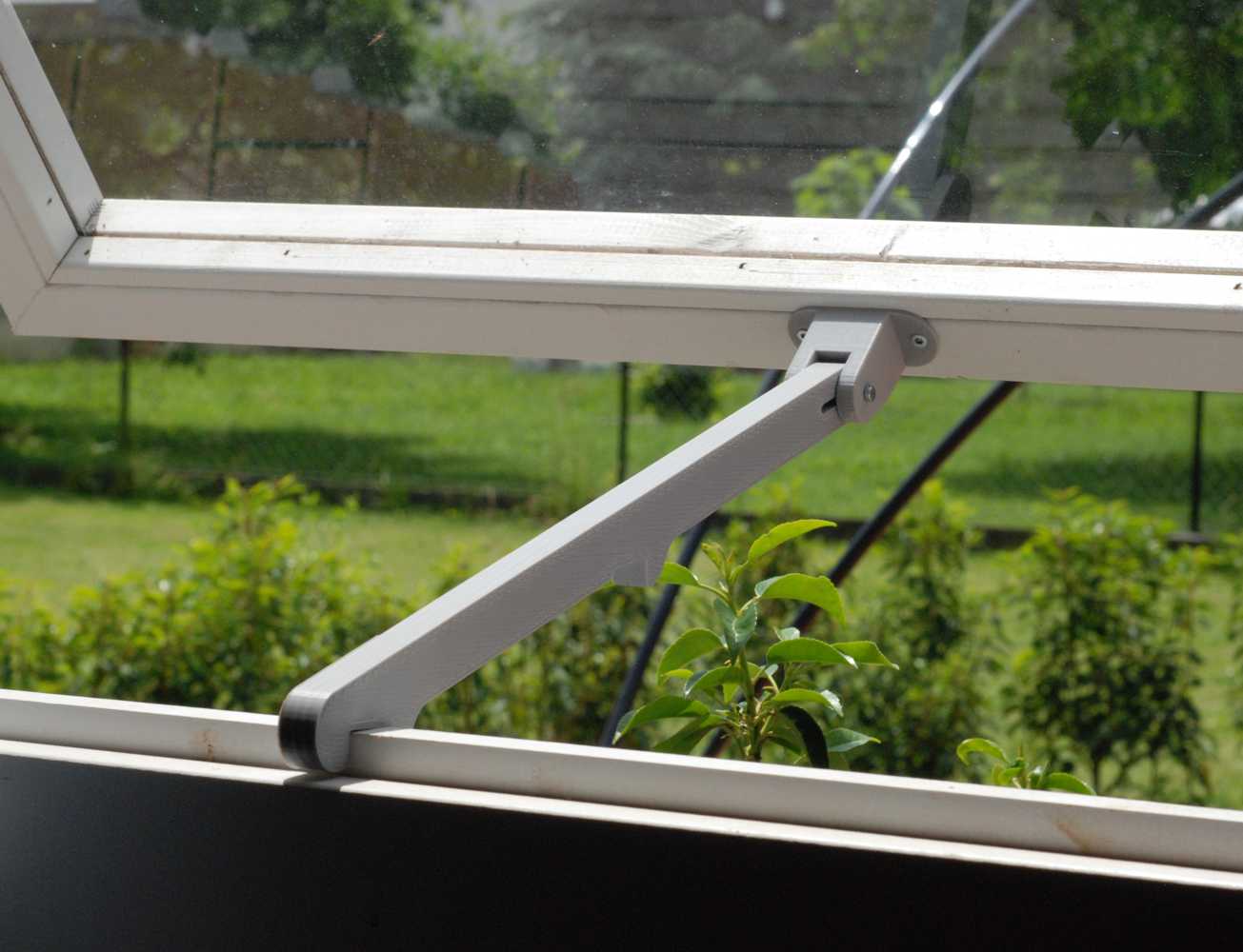 Lock for Tilt Window by bunnyology | Download free STL model ...