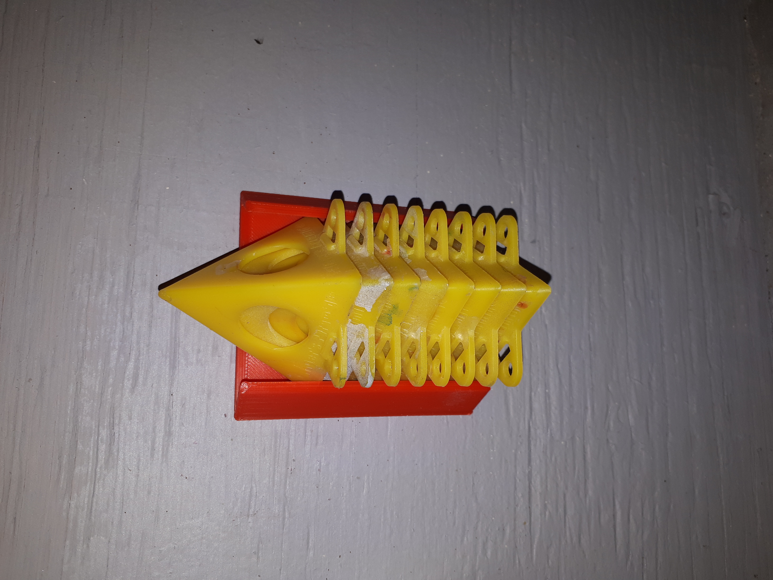 Richard's Paint Pyramid Holders by Ghostguy6 | Download free STL model ...