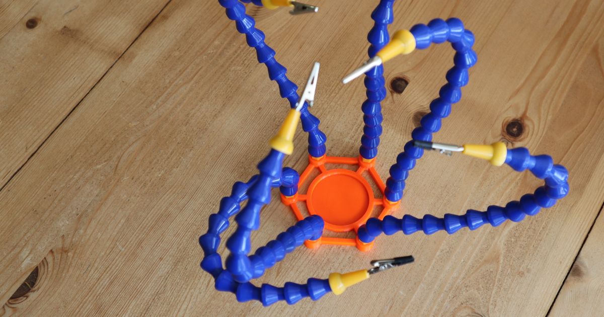 Helping Hands Base by courroux | Download free STL model | Printables.com