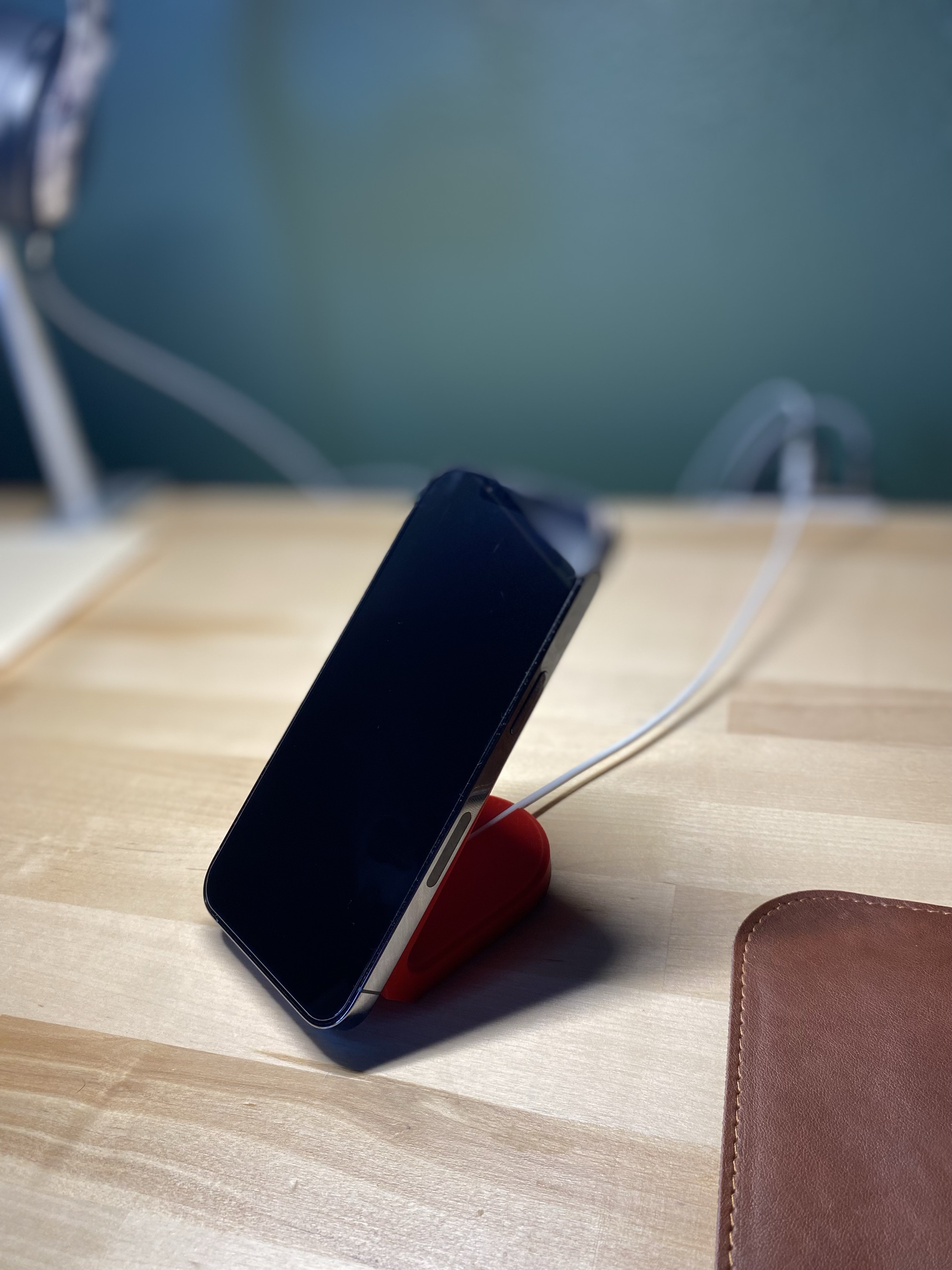 Magsafe Phone Stand by Sasquatch | Download free STL model | Printables.com