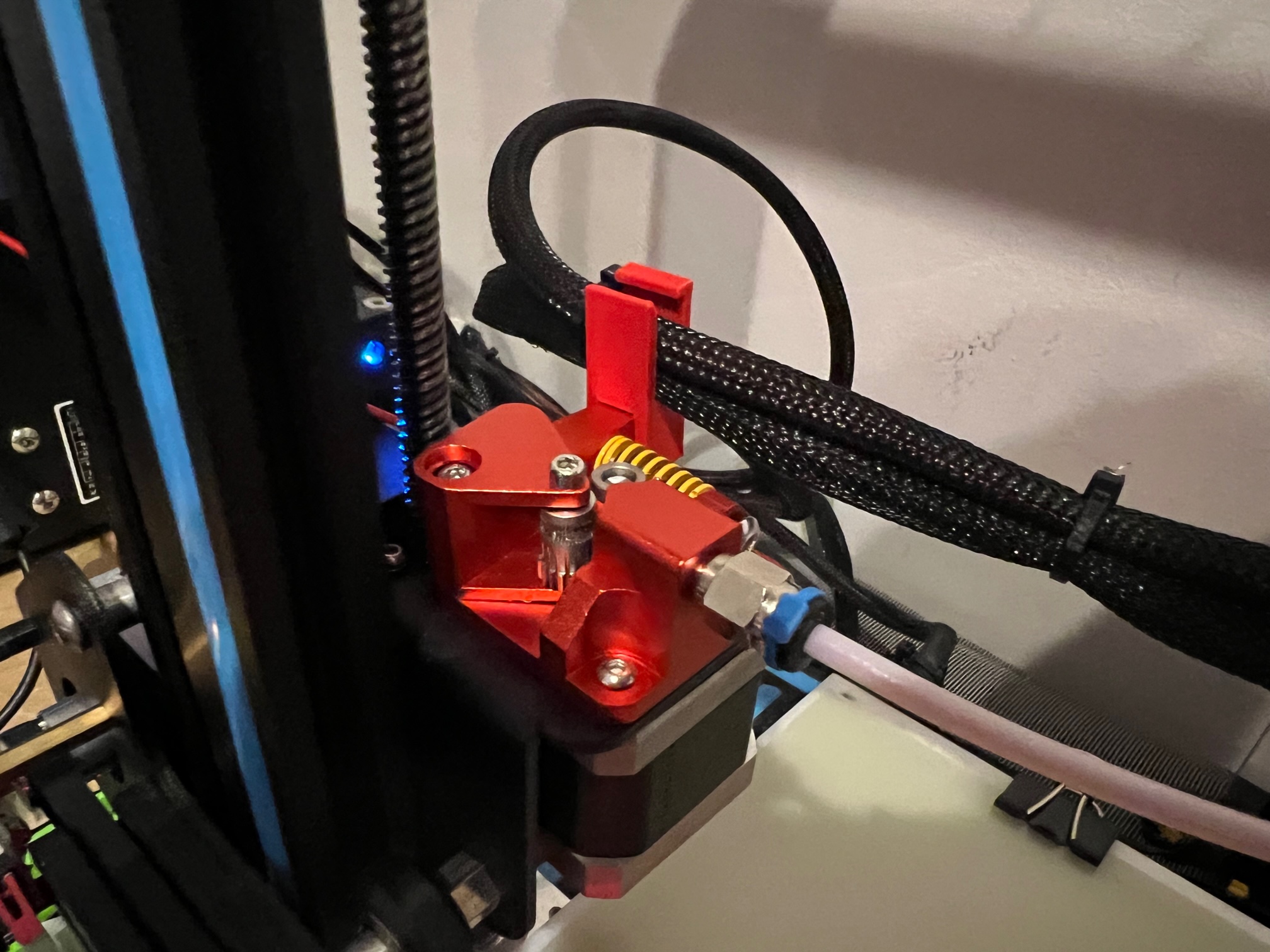Cable holder for Extruder (e.g. Creality) by p_fabi | Download free STL ...