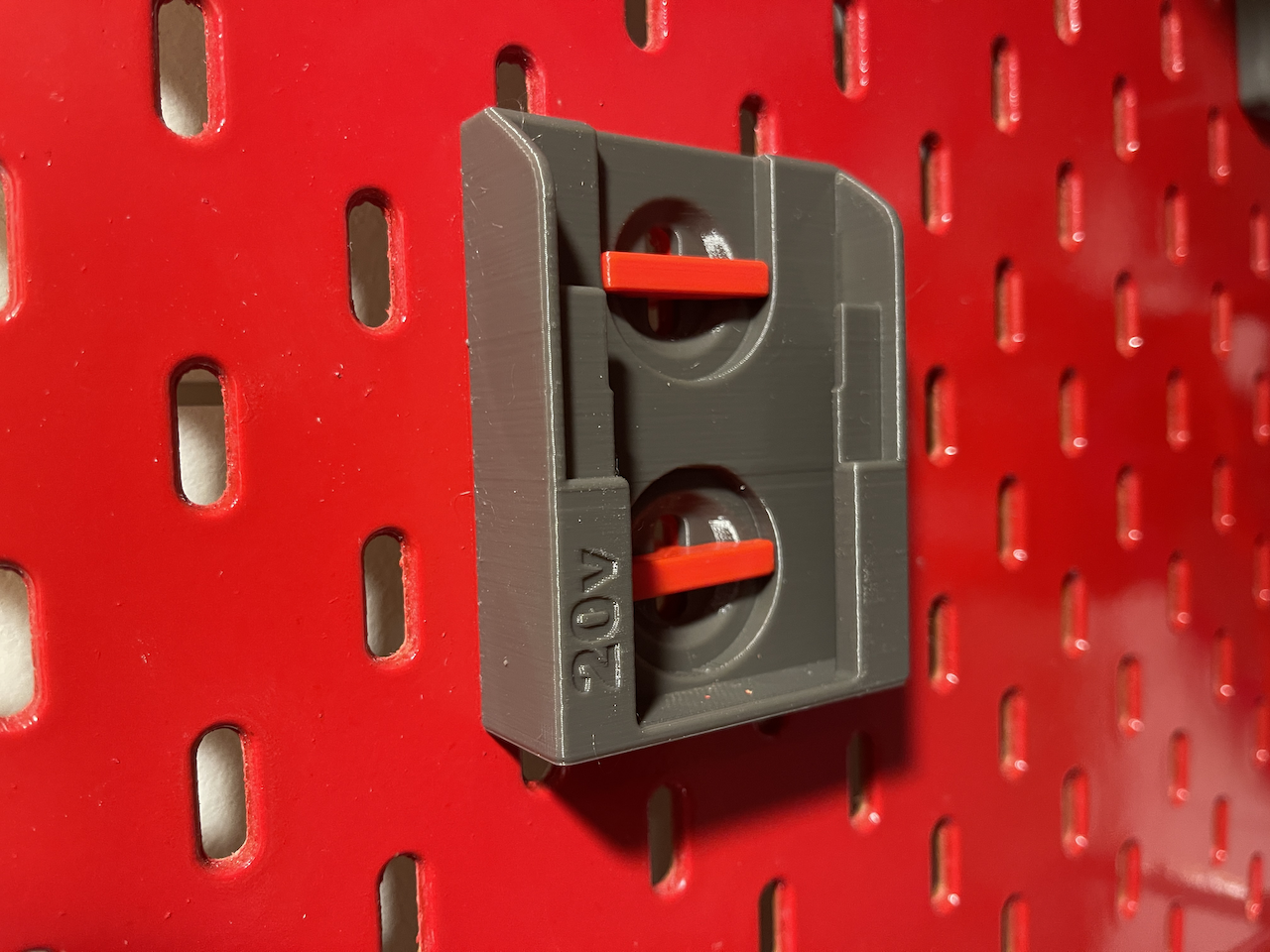 SKADIS Dewalt 20v Battery Holder by Tache | Download free STL model | Printables.com