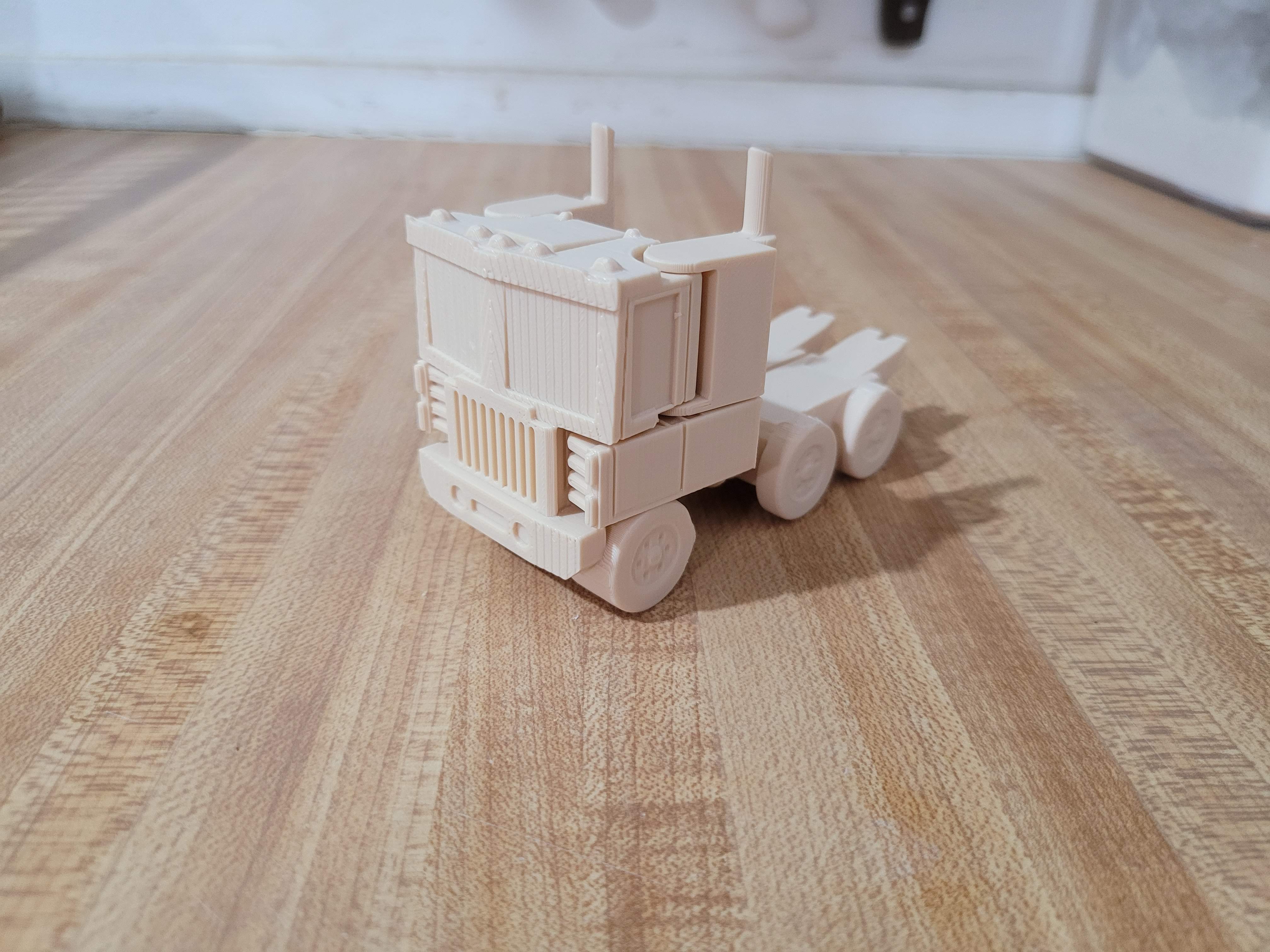 Transformable Truck Robot Print In Place by Mocodroid | Download free ...