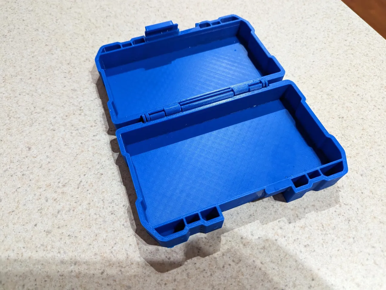 Lock box with sliding latch - single bed print, no additional ...