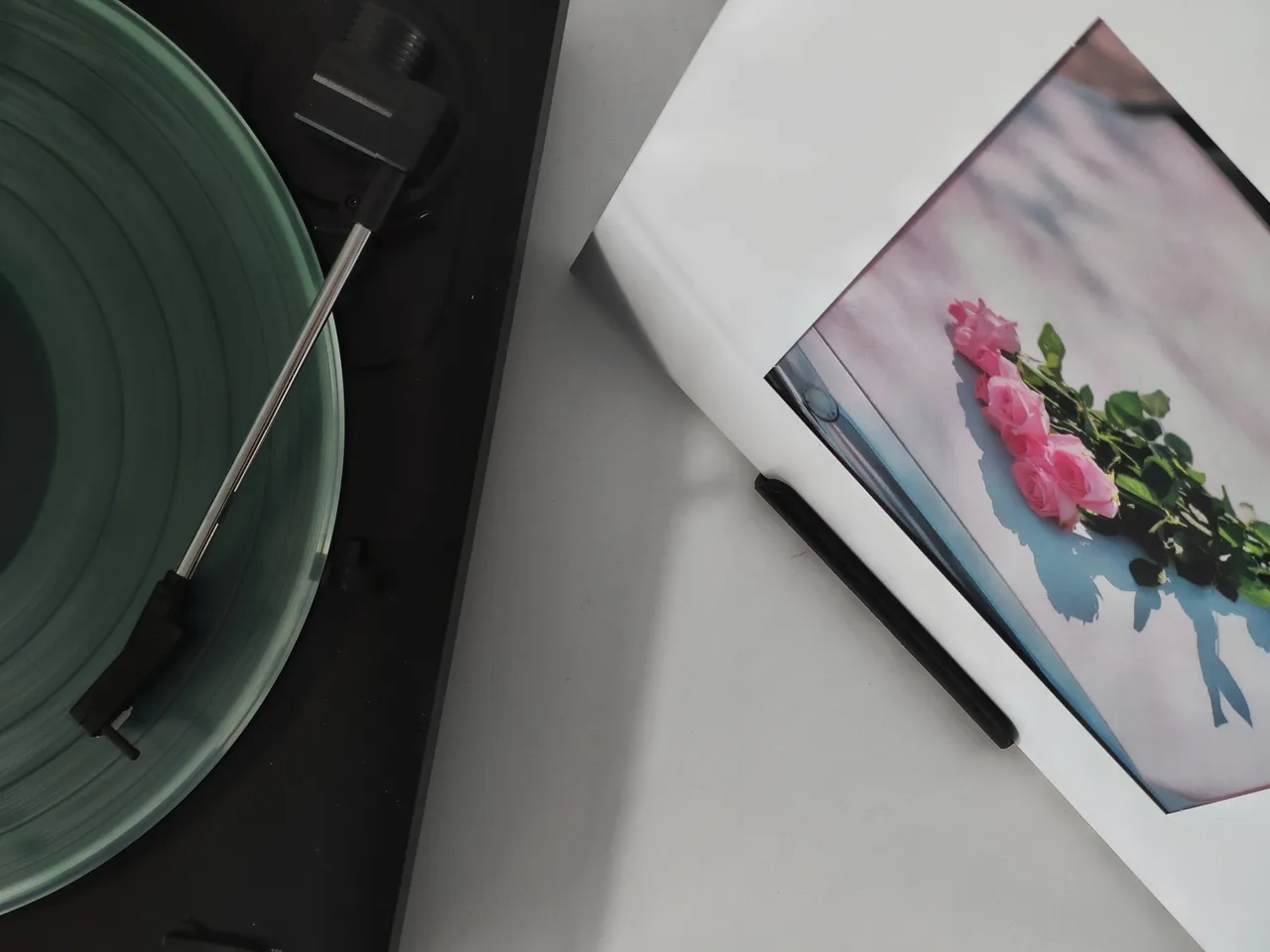 Vinyl Album Stand by Vít Budina | Download free STL model | Printables.com