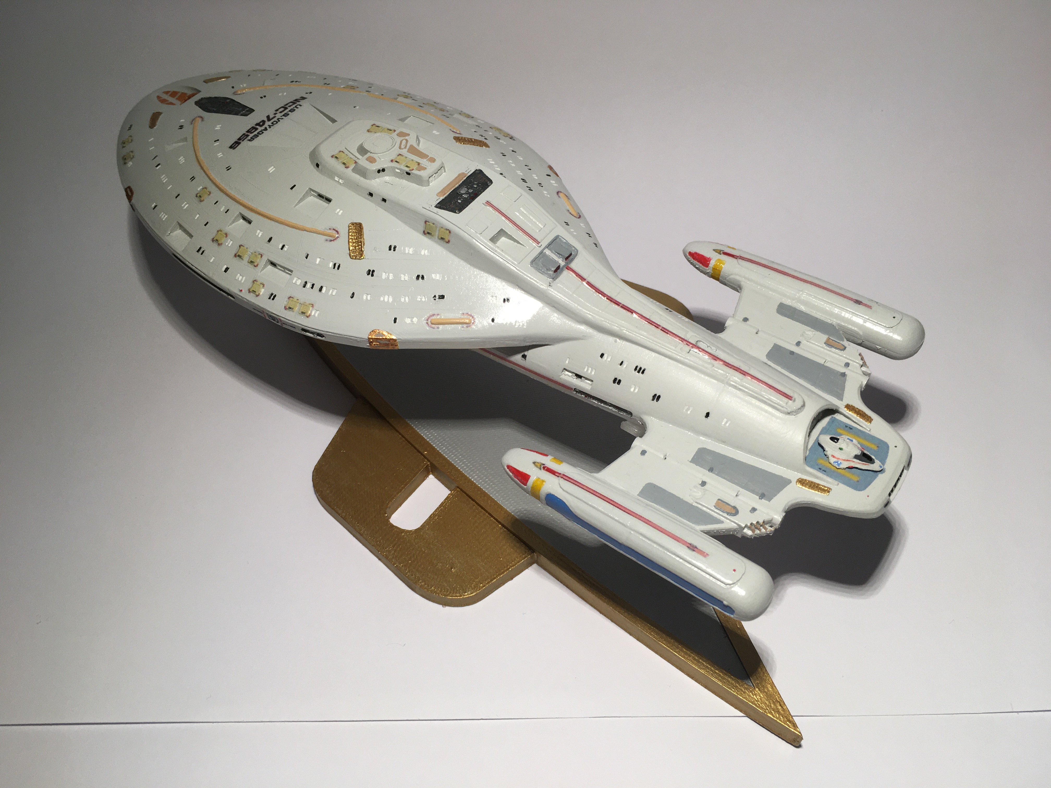 Star Trek USS Voyager display stand by MrTricorder | Download free STL ...