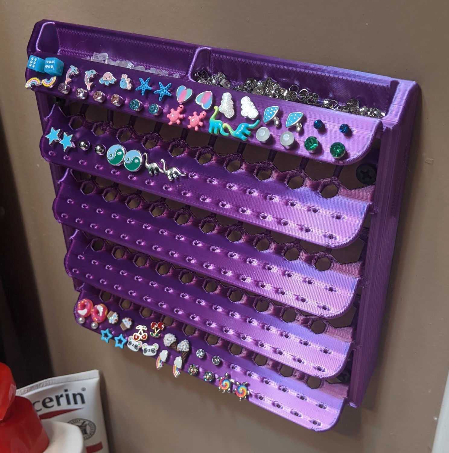 Earring Wall Rack Organizer v6 by Bryce Arkos | Download free STL model ...