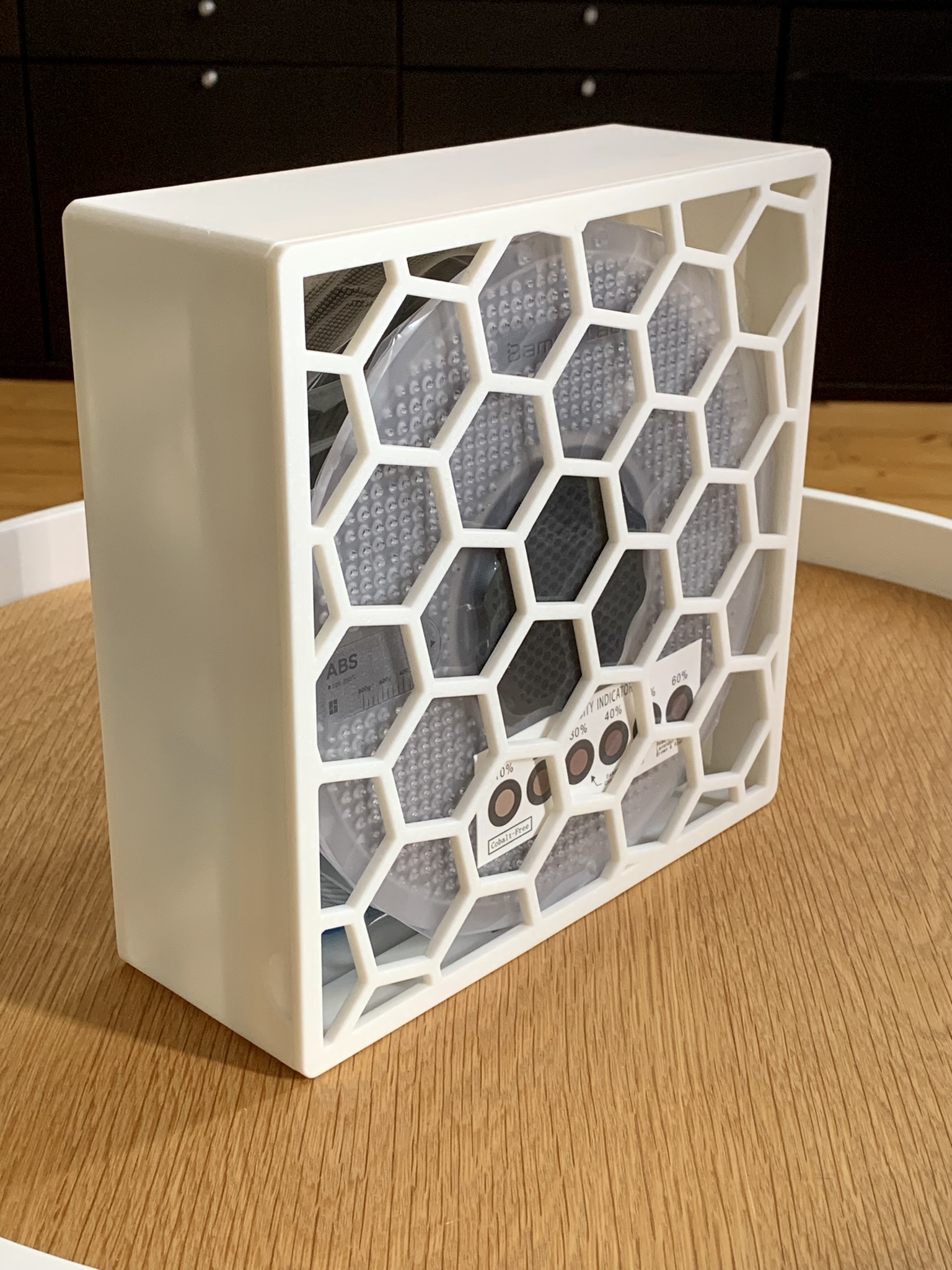 Bambu Lab filament spool storage box by Ludo Timp | Download free STL ...