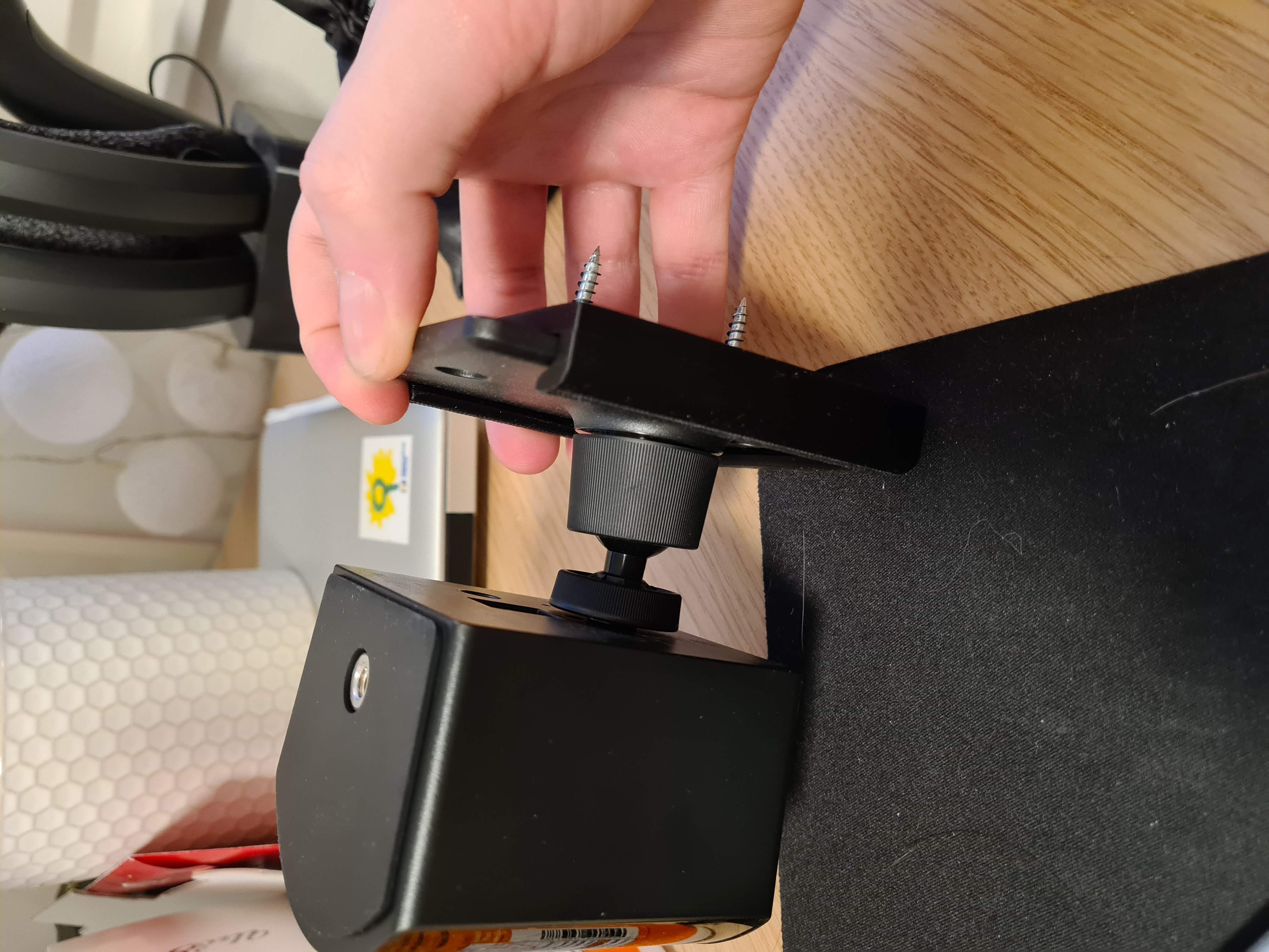 Valve Index Lighthouse simple wall mount by MrNeedlemouse | Download ...