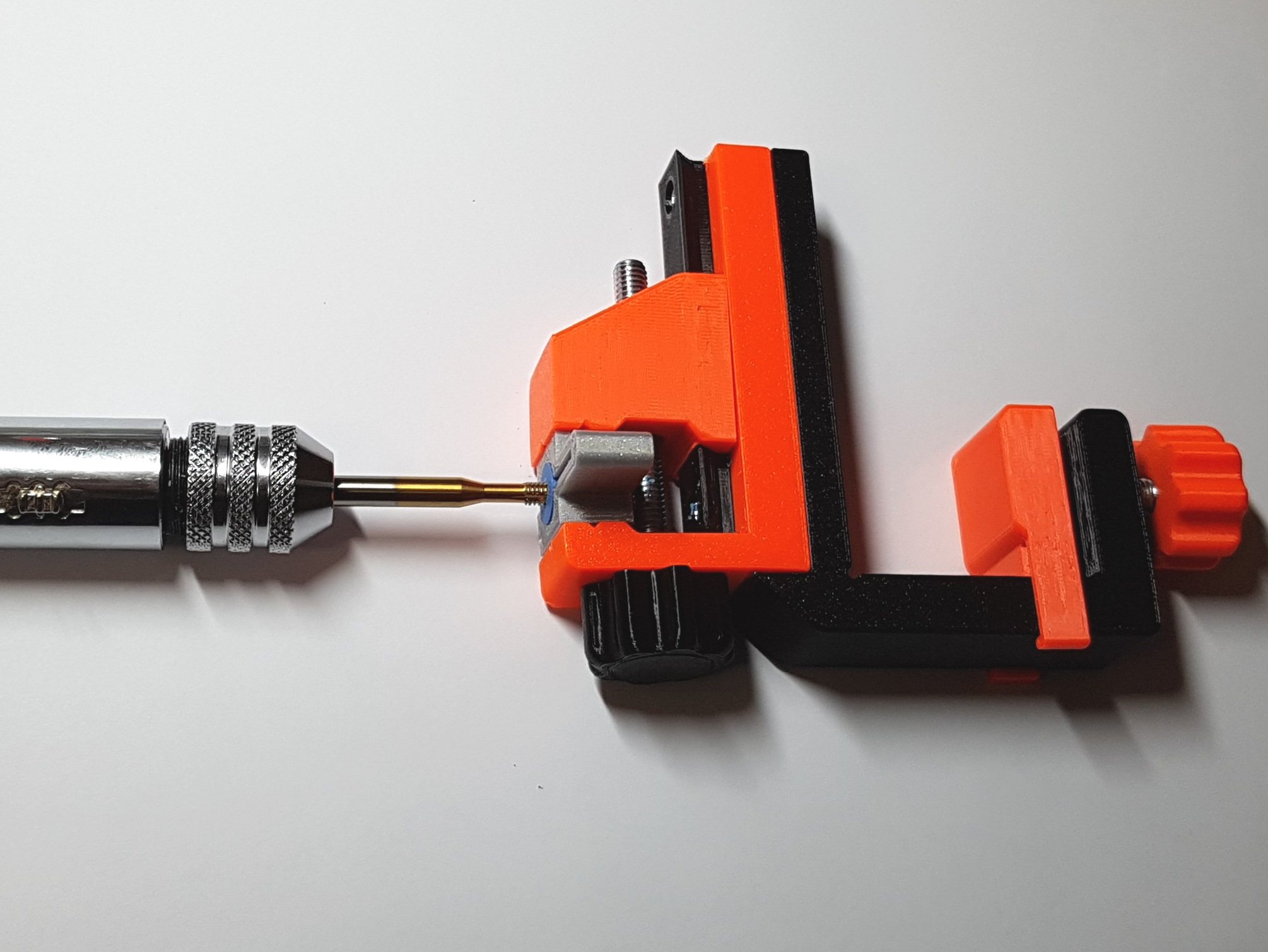 Miniature vice in action: A test object by HD_Creator | Download free ...