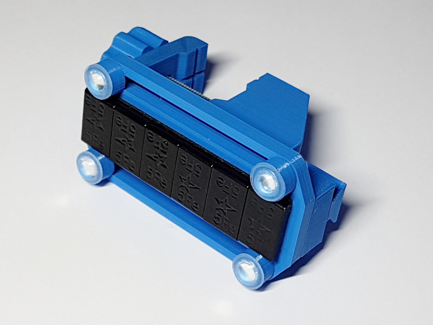 Miniature vice in action: A test object by HD_Creator | Download free ...