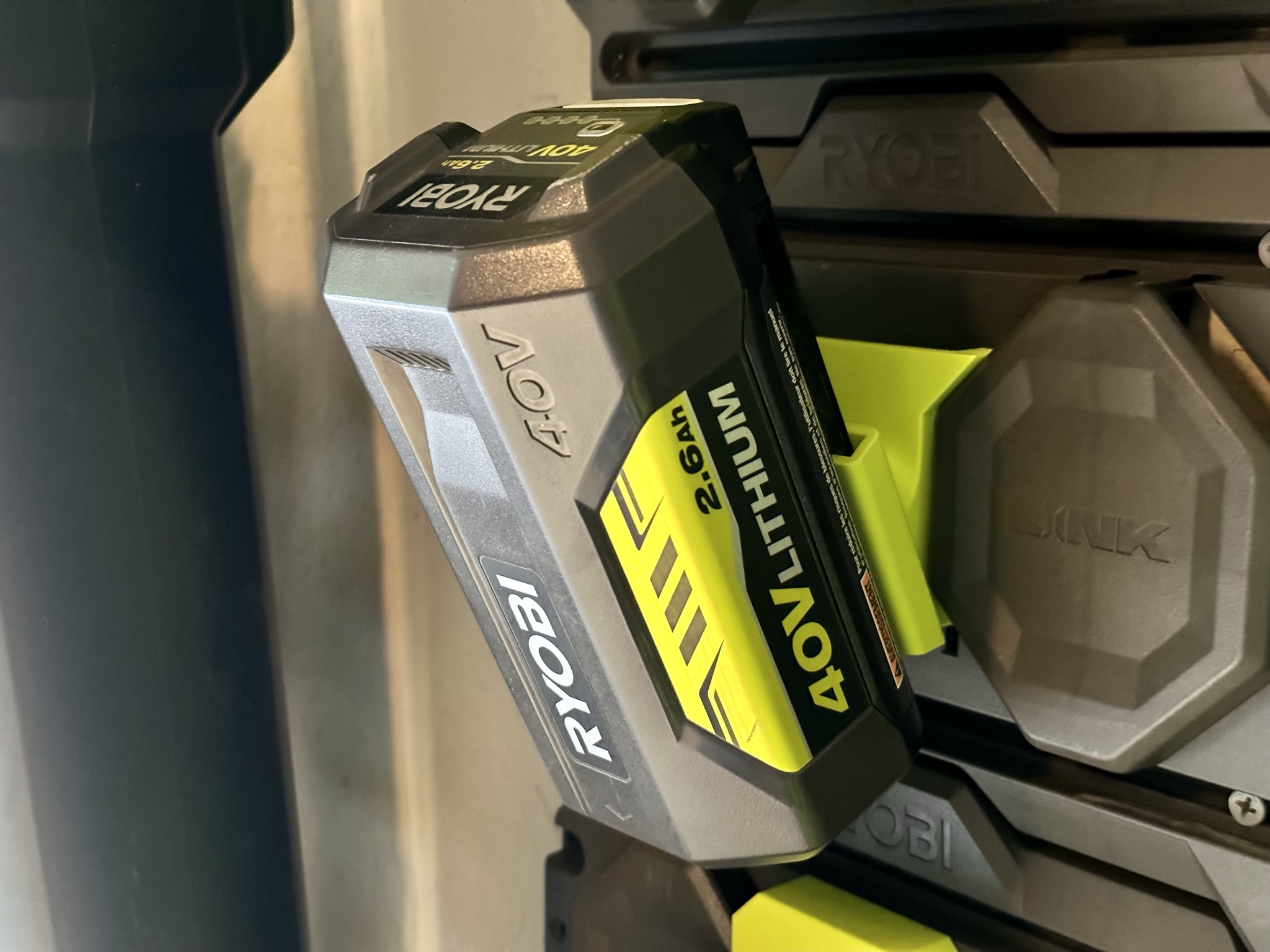 40V Battery mount v2 for Ryobi Link by RobC | Download free STL model ...