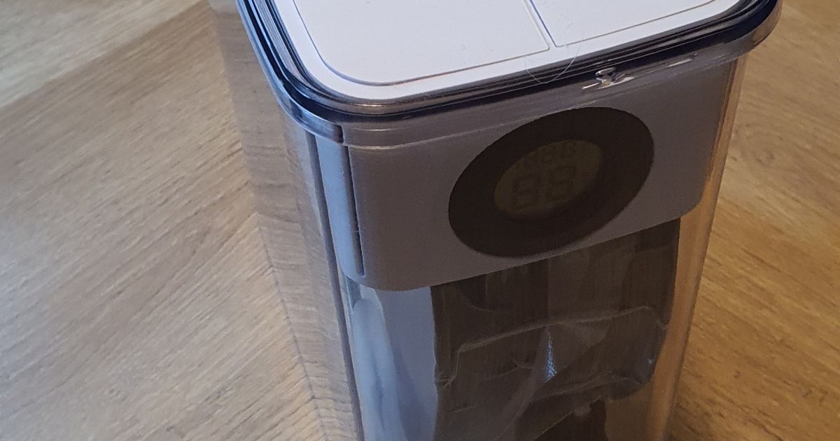 sky lock dry box silica gel container by JoblessGundam | Download free ...