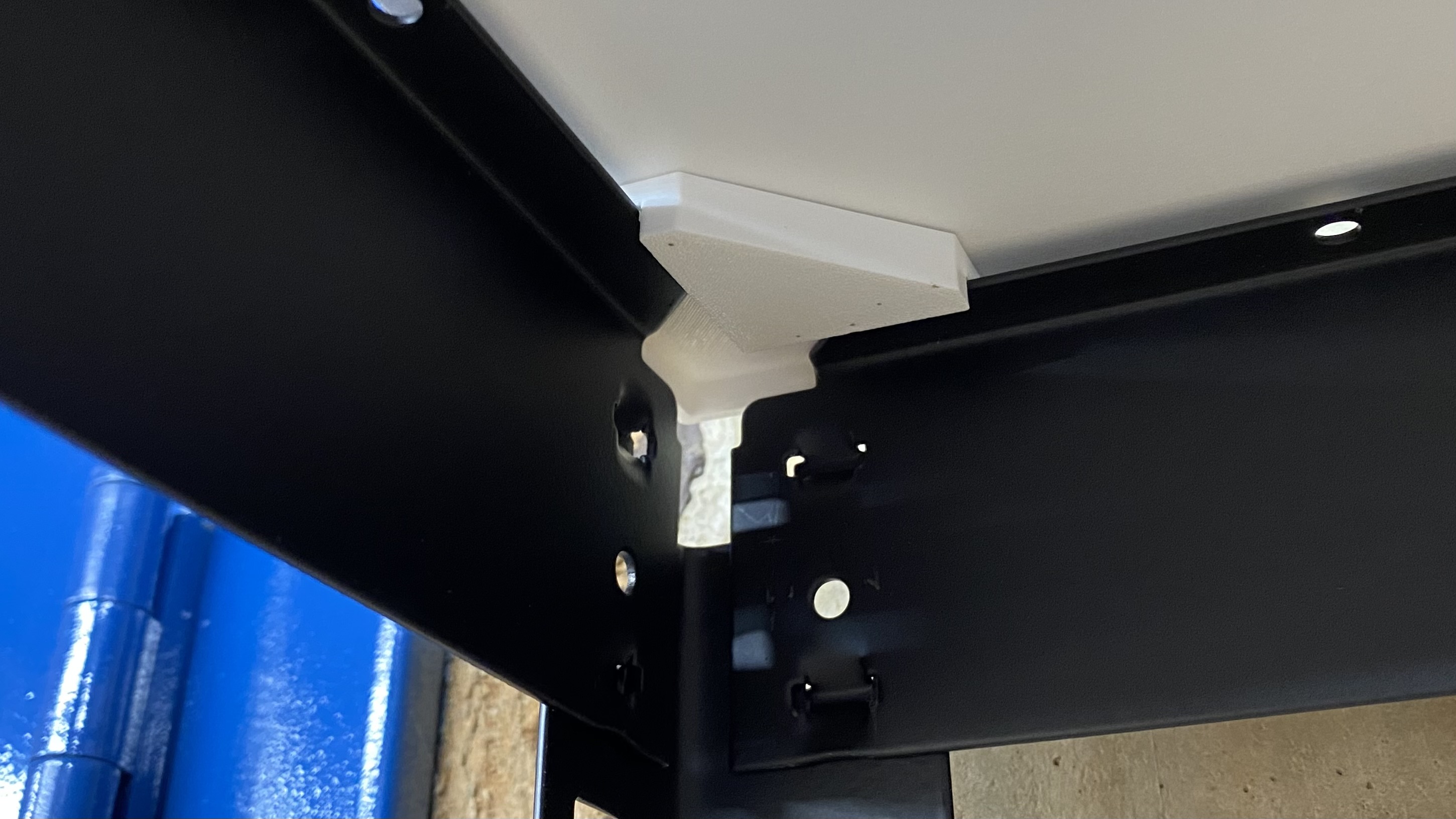 Top shelf stabilizer by Skandragon | Download free STL model ...