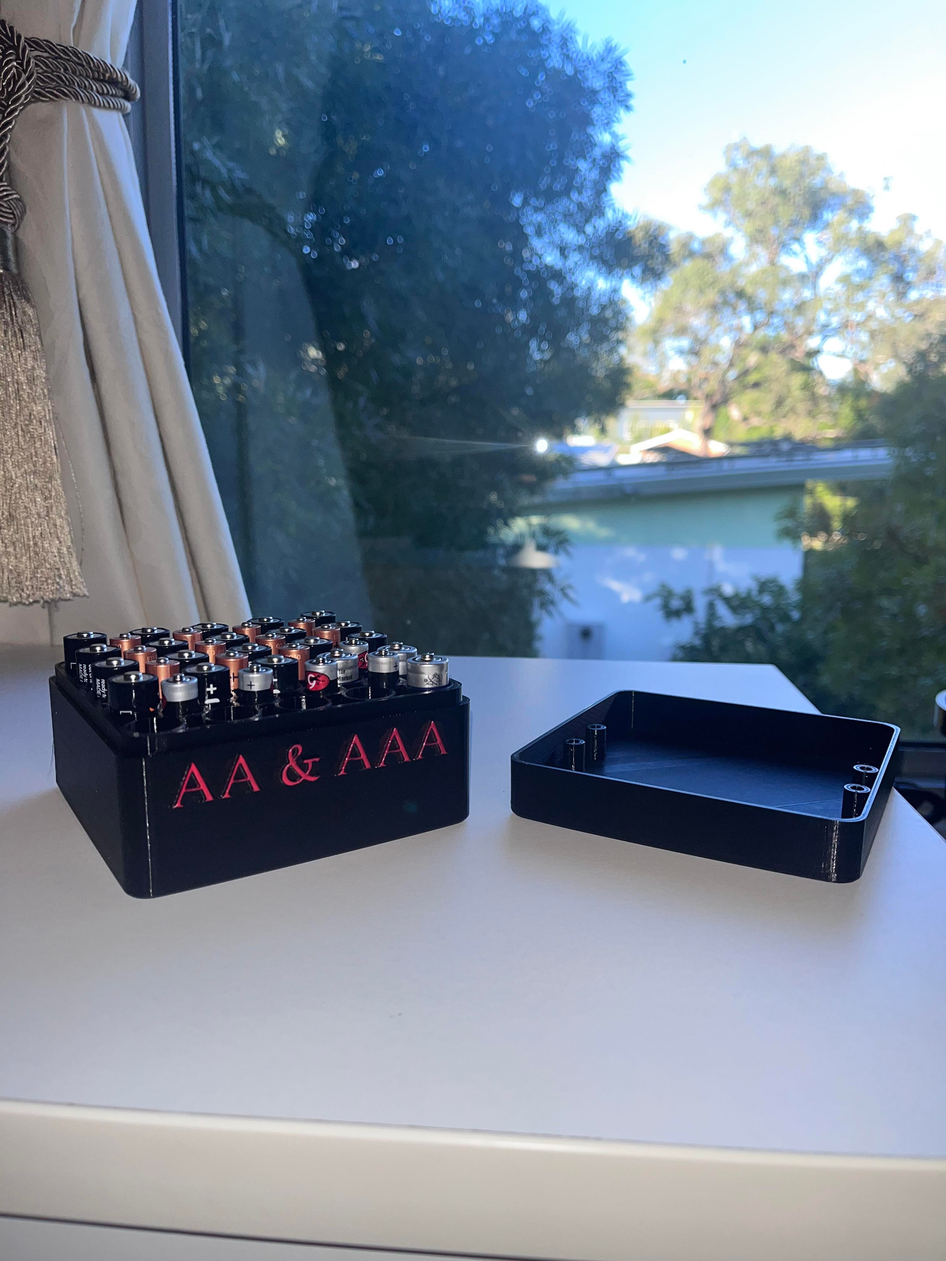 Battery Holder Case - AA and AAA Batteries by ShapeMaven | Download ...