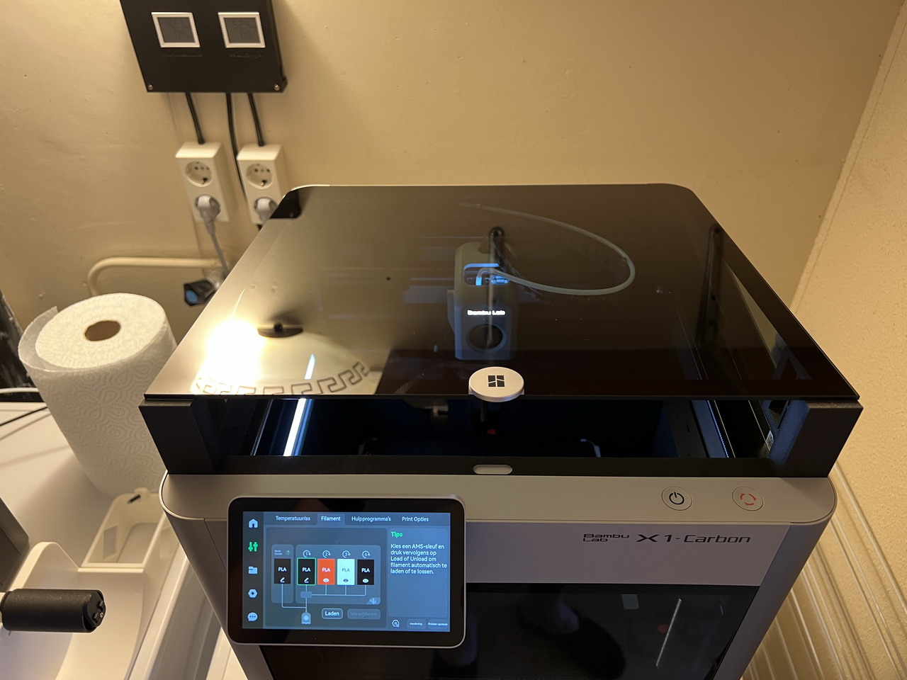 Bambu lab X1 ventilation glass lid up holder by Satellietje | Download ...