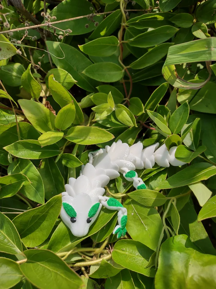 Flower Dragon by Built_Over_Bot | Download free STL model | Printables.com