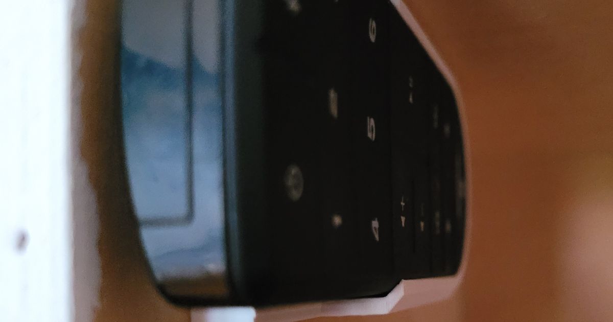 Bose Remote Holder (more stable version) by Plaste-Metz | Download free ...