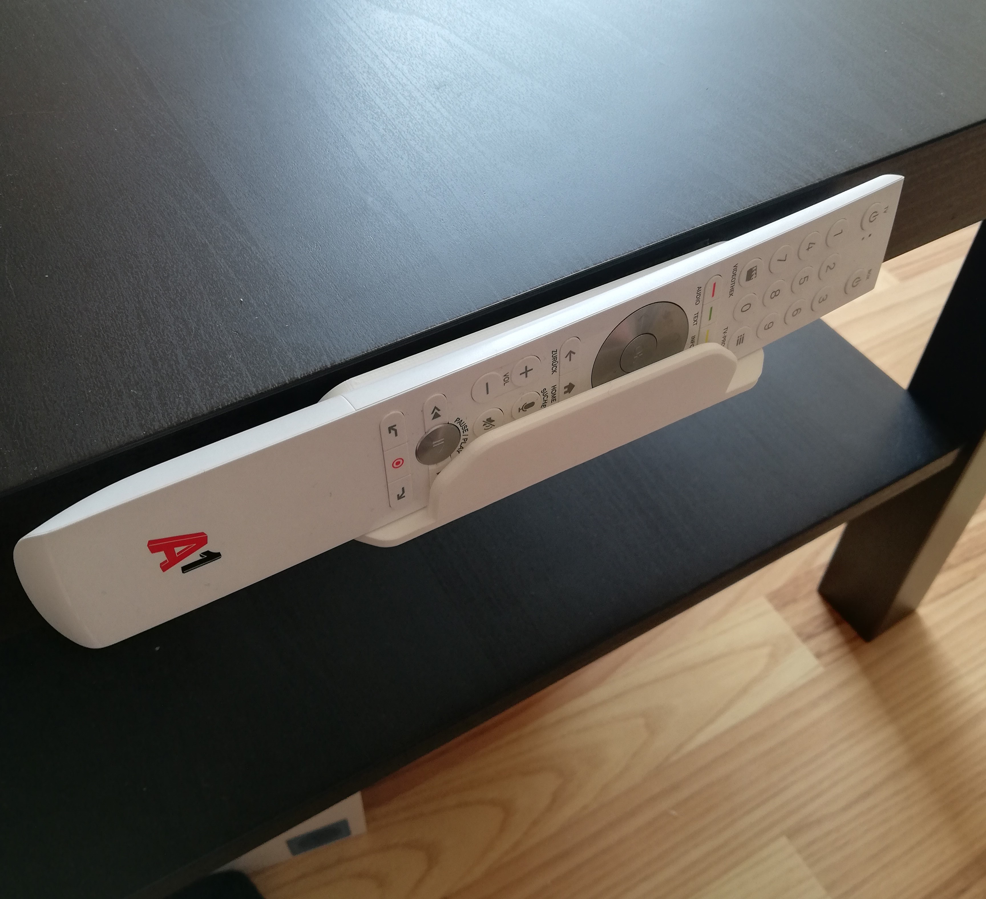 Remote Holder (Table,Wall) by Minitobi26 | Download free STL model ...