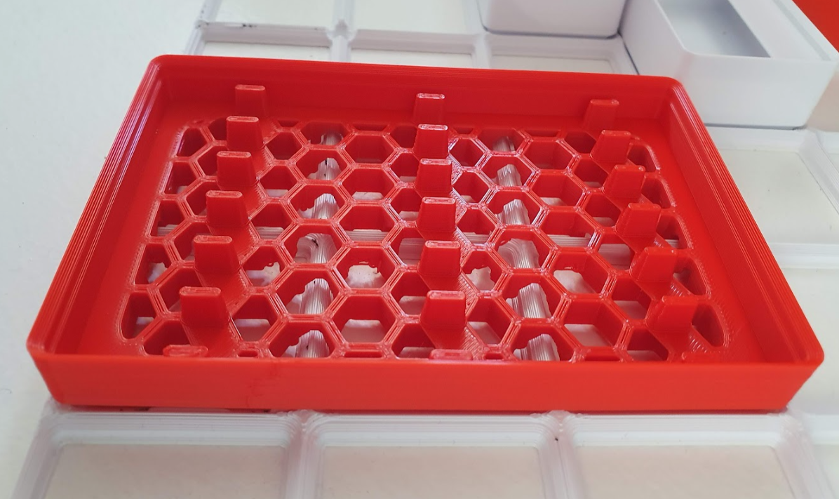 Gridfinity tweezers holder 2x3 trussed / hexed (light) by Cami Fra ...