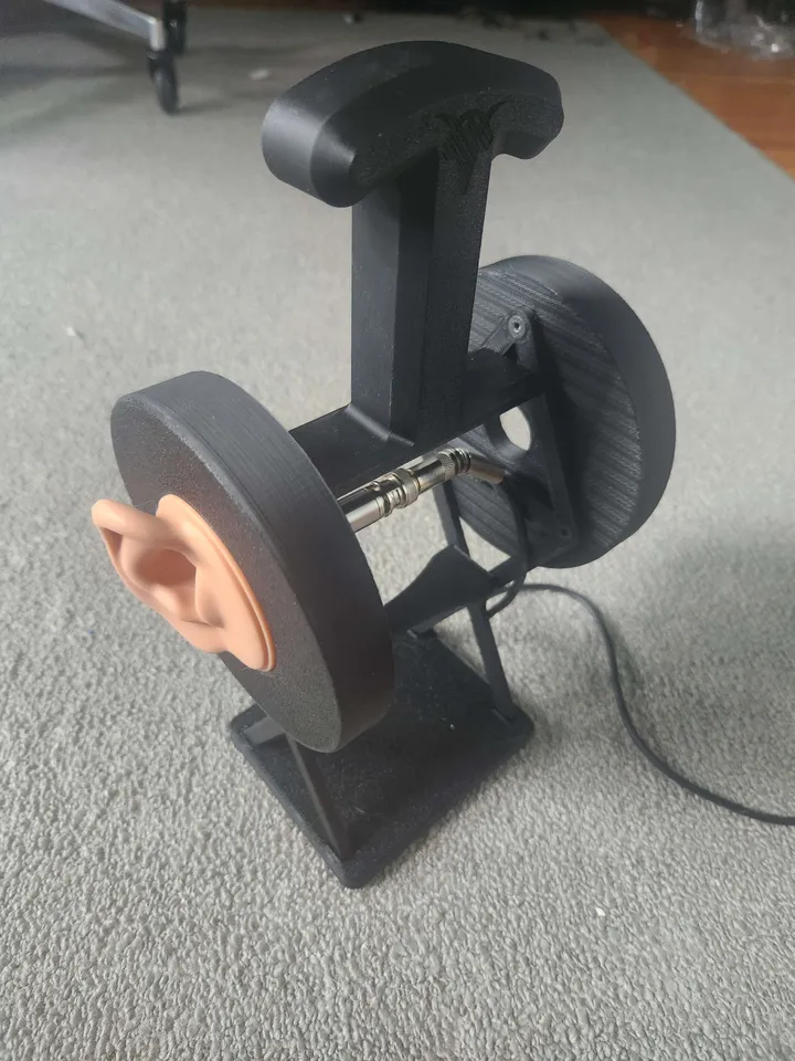 IEC711 Stand by Capra-Audio | Download free STL model | Printables.com