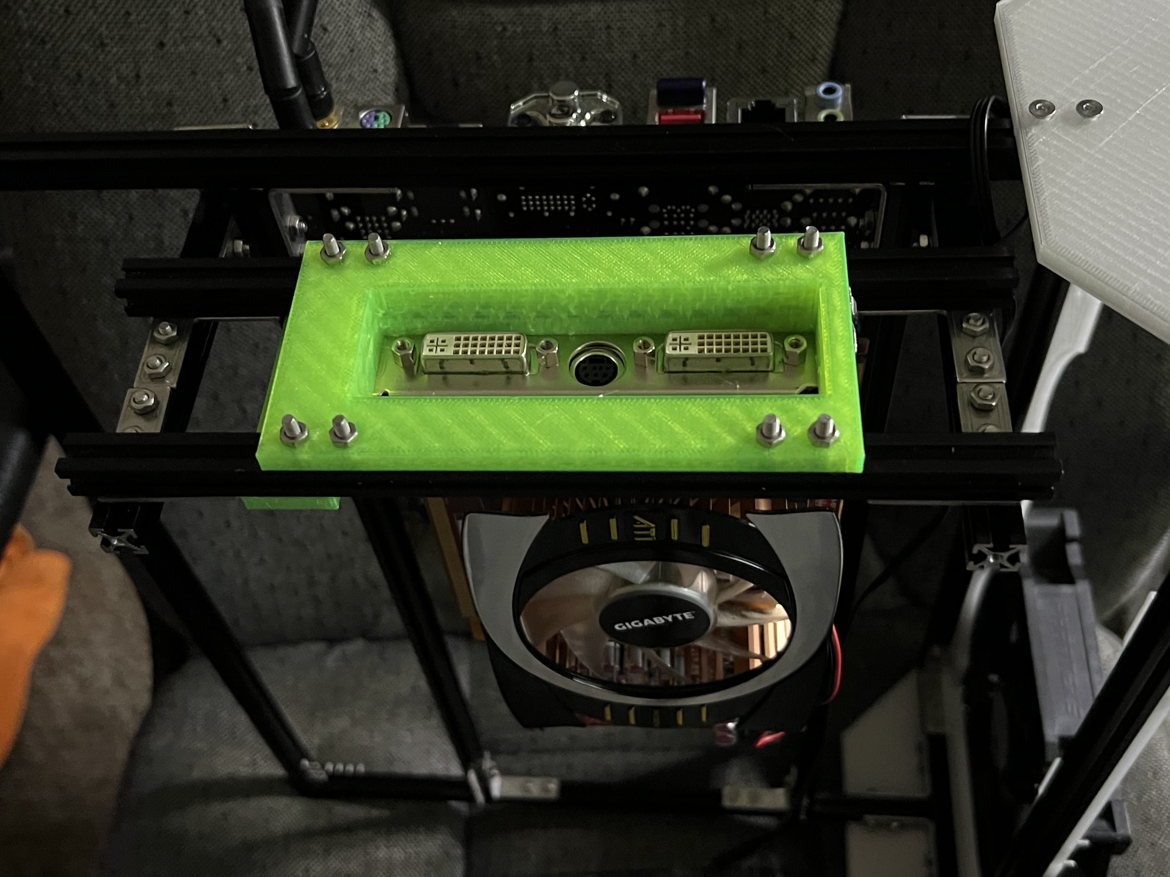 1010 makerbeam pci slot vert gpu by Vumelyan | Download free STL model ...